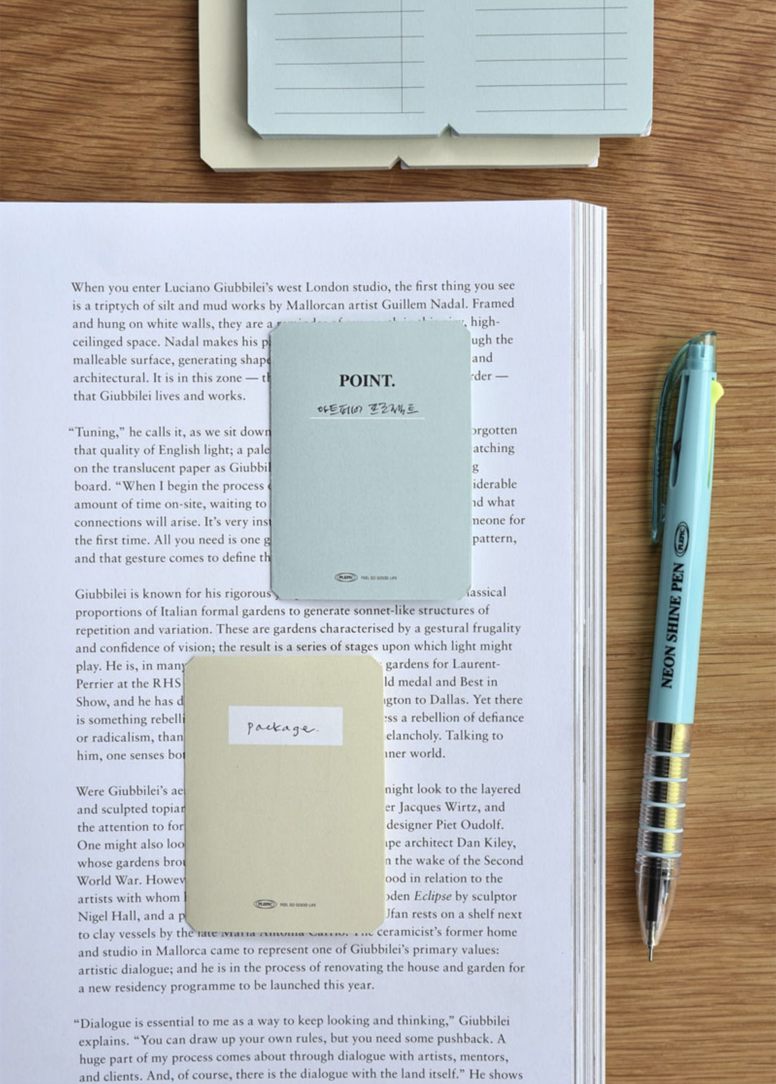 MochiThings: Thumbnail Foldable Book Sticky Note