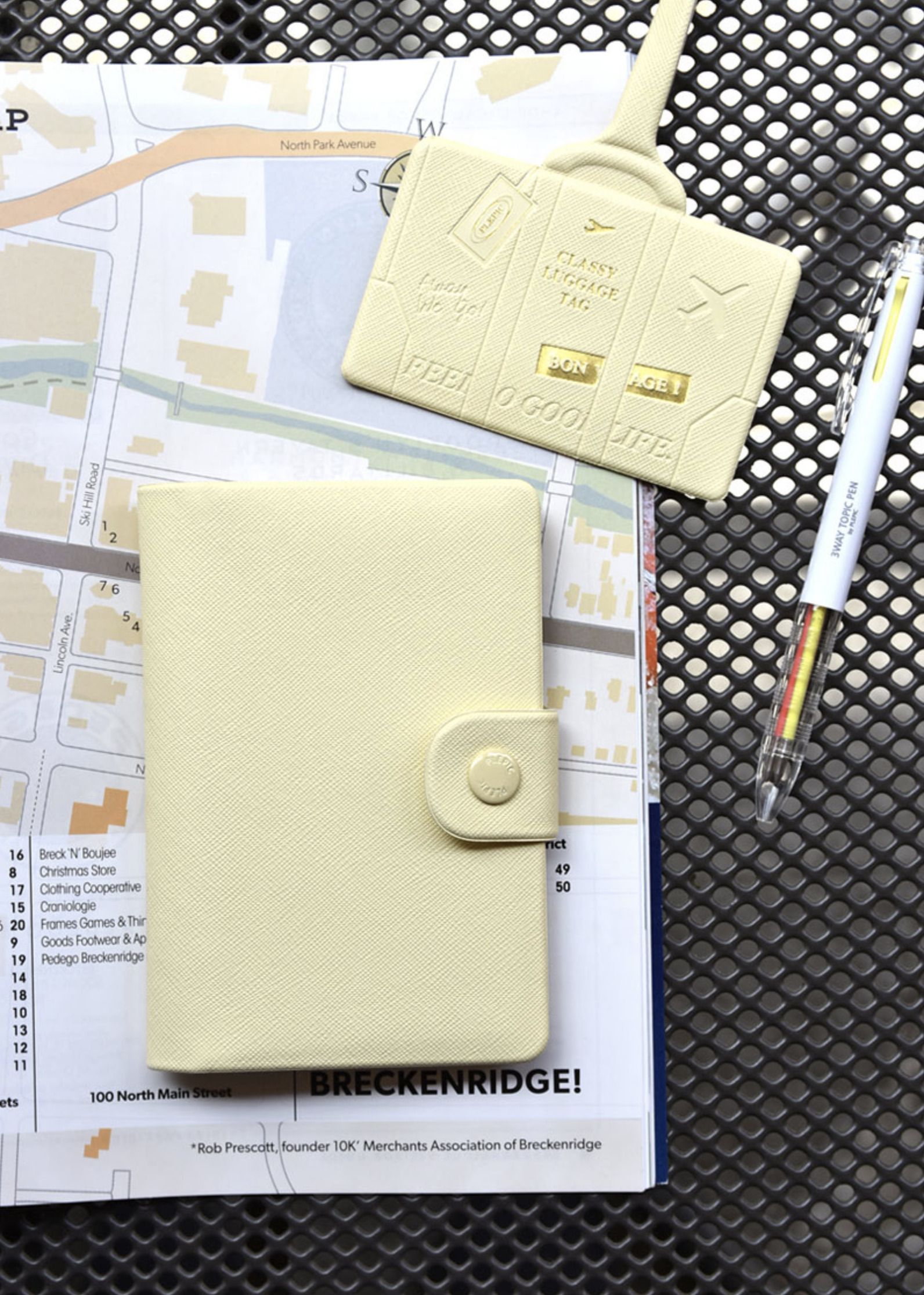 MochiThings: Classy Anti Skimming Passport & SIM Card Case