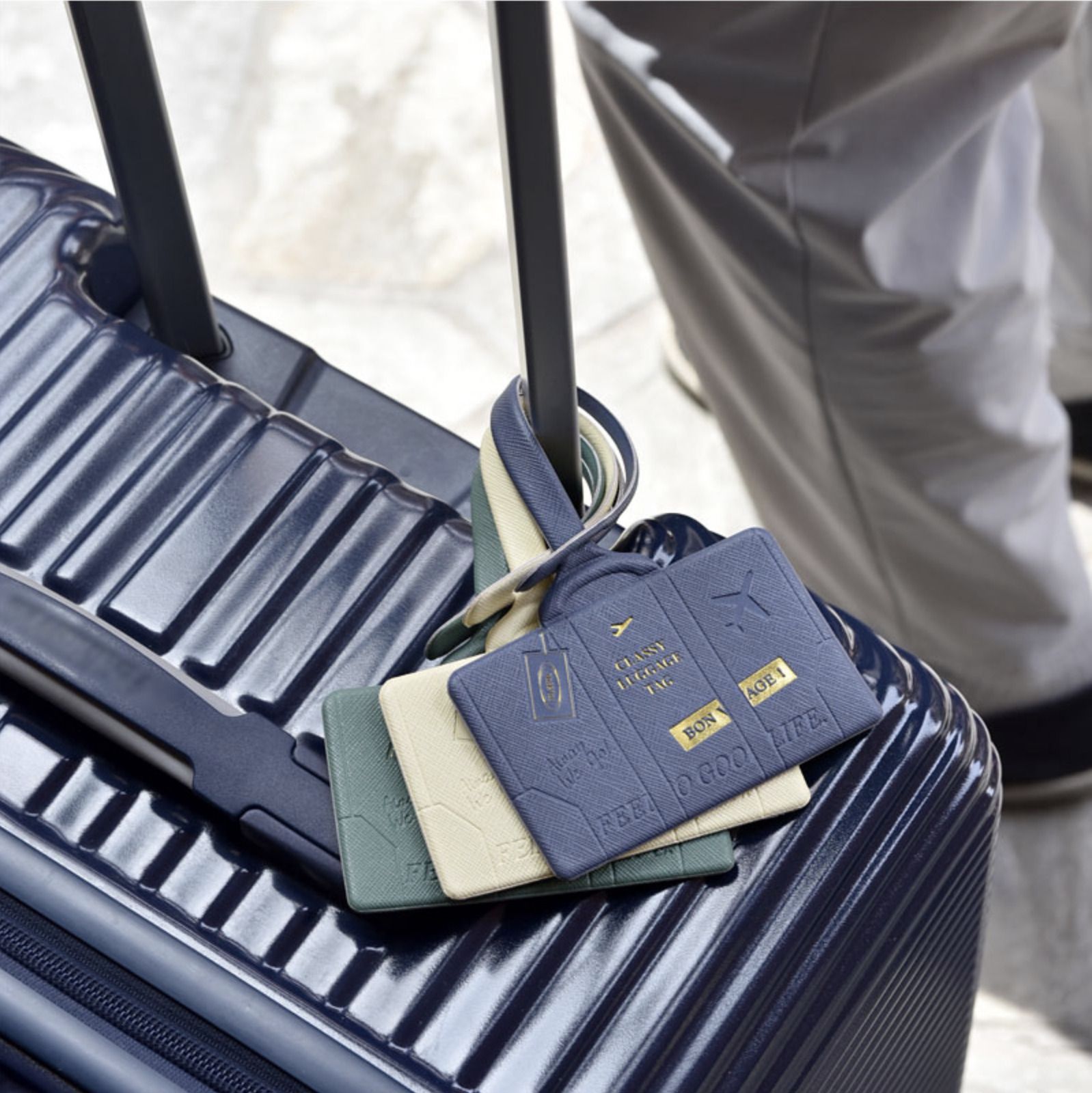 MochiThings: Classy Travel Luggage Tag