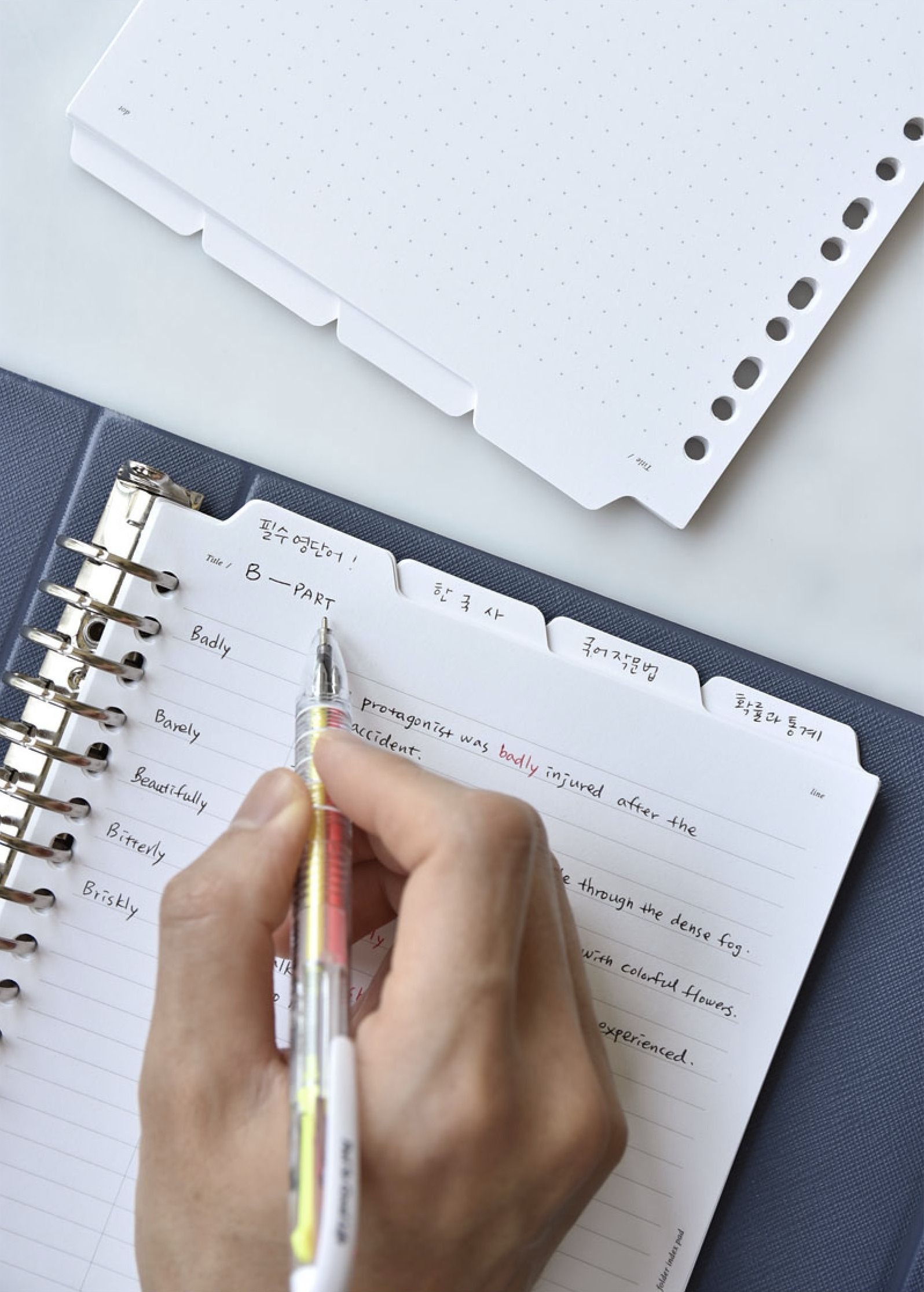 MochiThings: Folder Index 6 Ring & 20 Ring A5 Note Refill Set