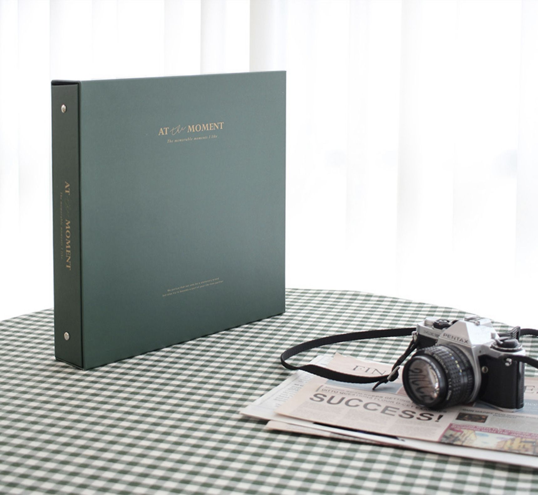 MochiThings: Giant At the Moment 4 Ring Binder Photo Album