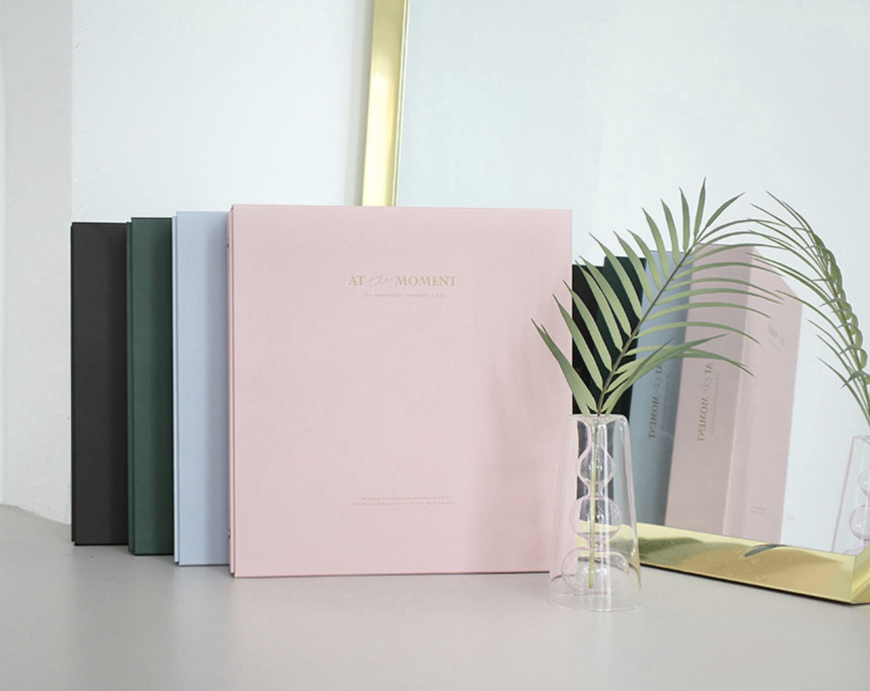 MochiThings: Giant At the Moment 4 Ring Binder Photo Album