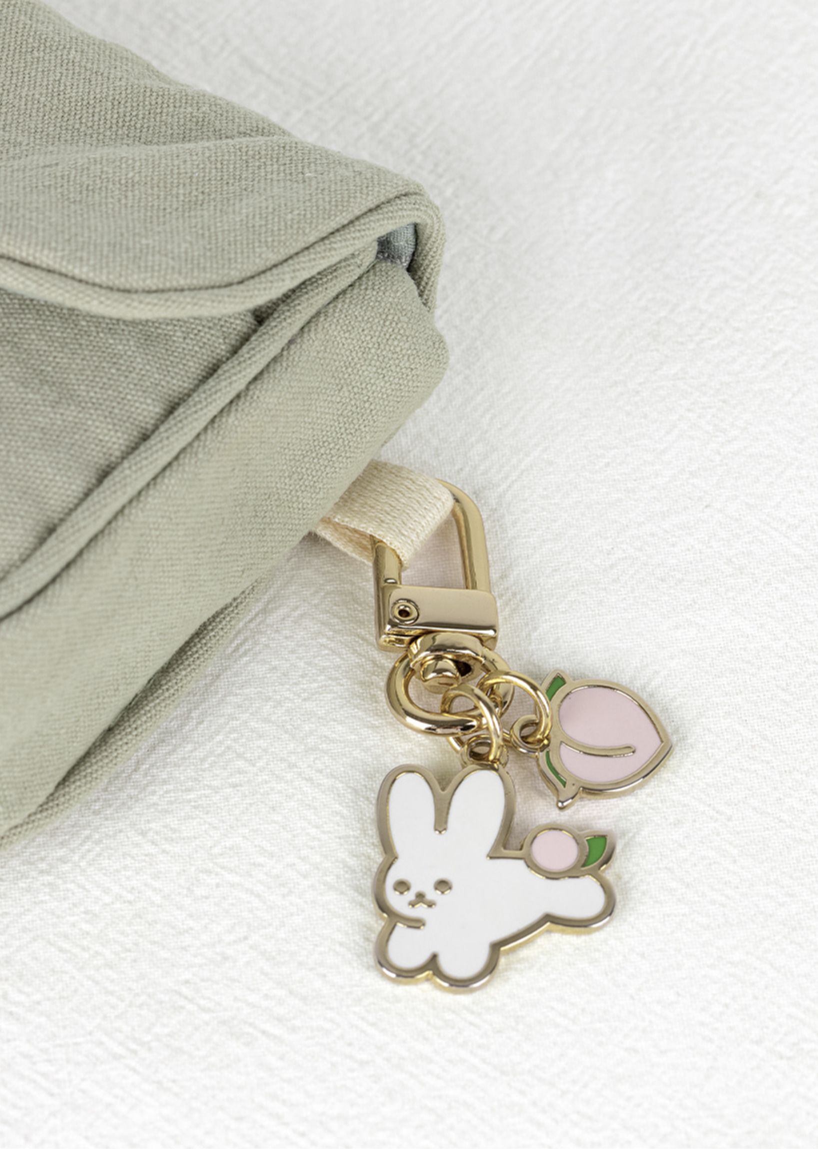 MochiThings: Piyo Snap Mini Pouch