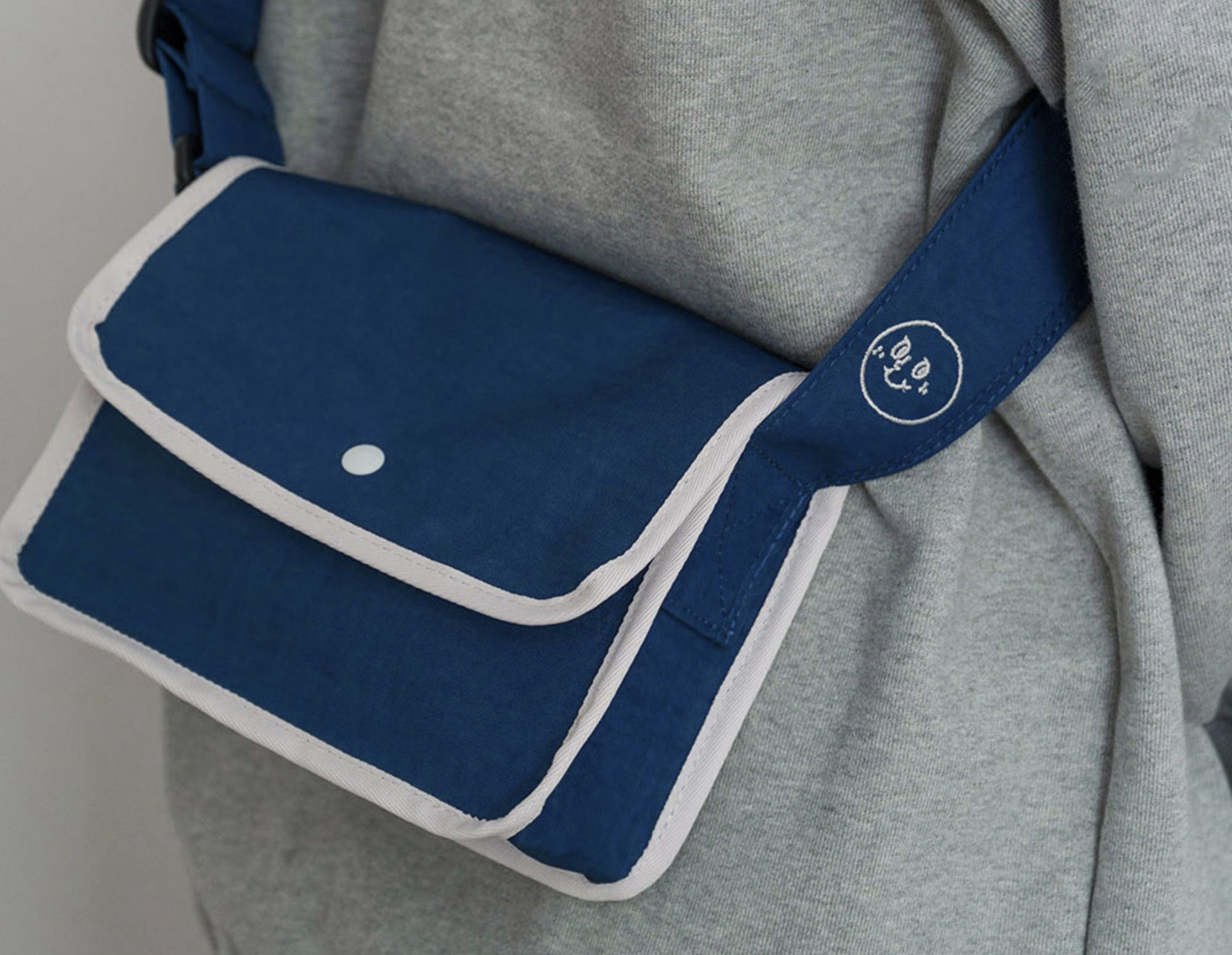 MochiThings: Oh, Mini Messenger Bag