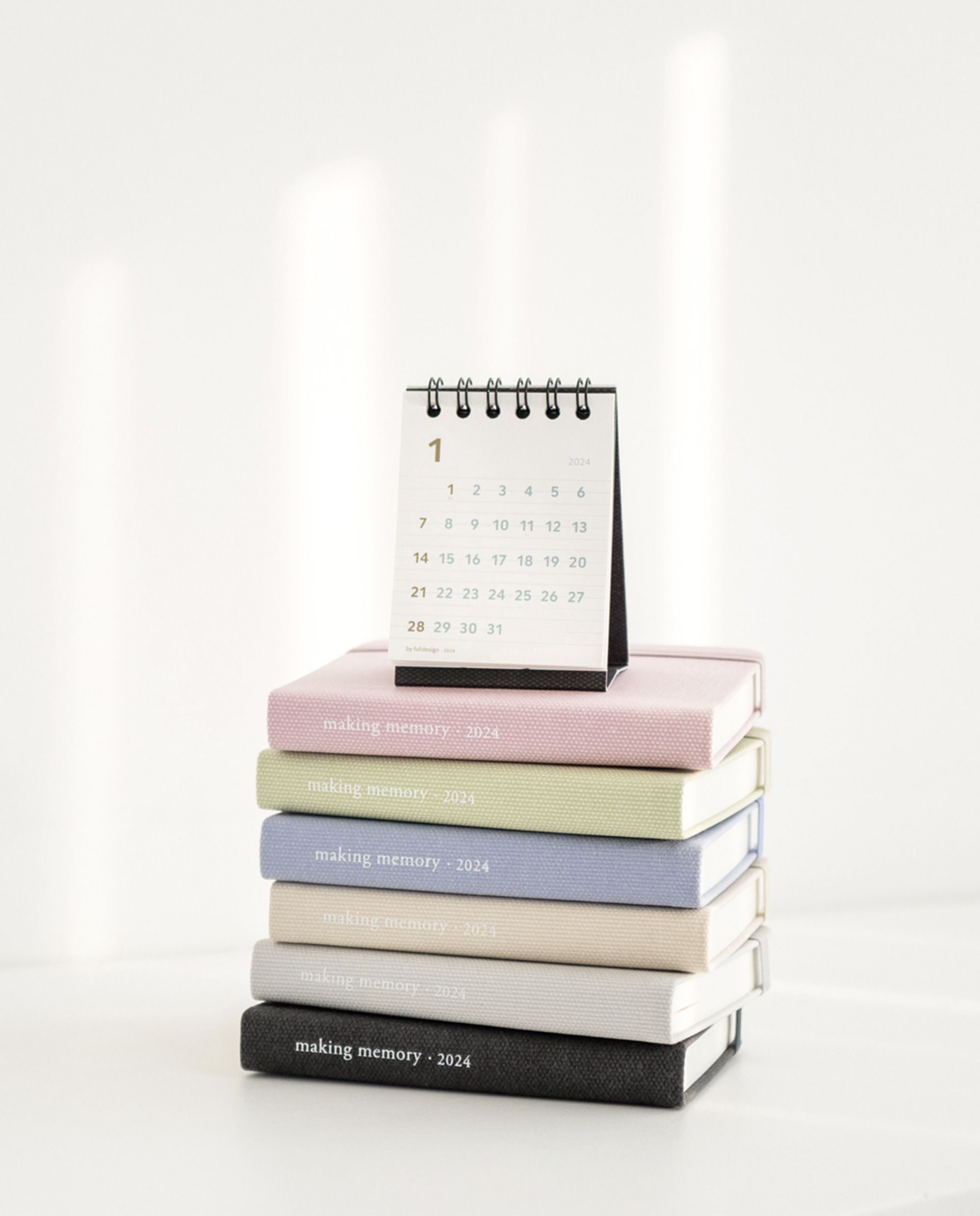 MochiThings: 2024 2pcs Tiny Basic Desk Calendar Set