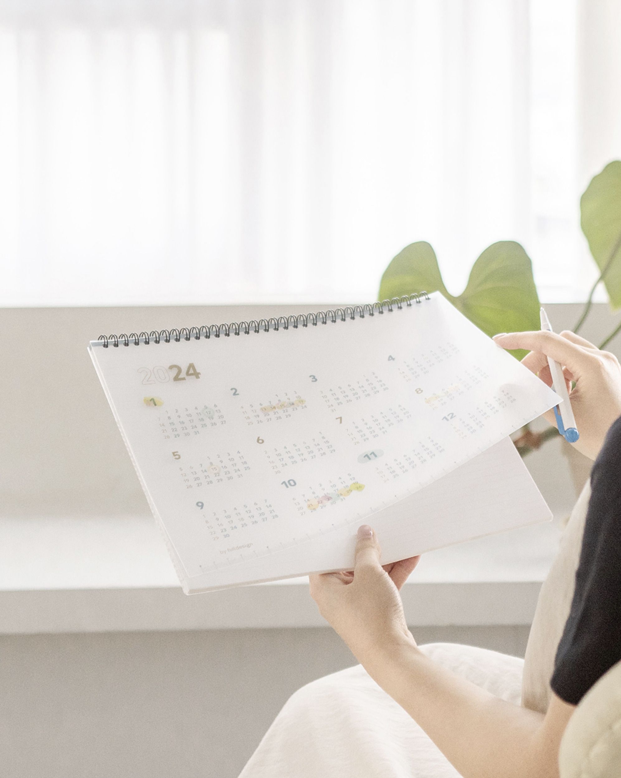 MochiThings: 2024 Wide Basic Desk Weekly Planner