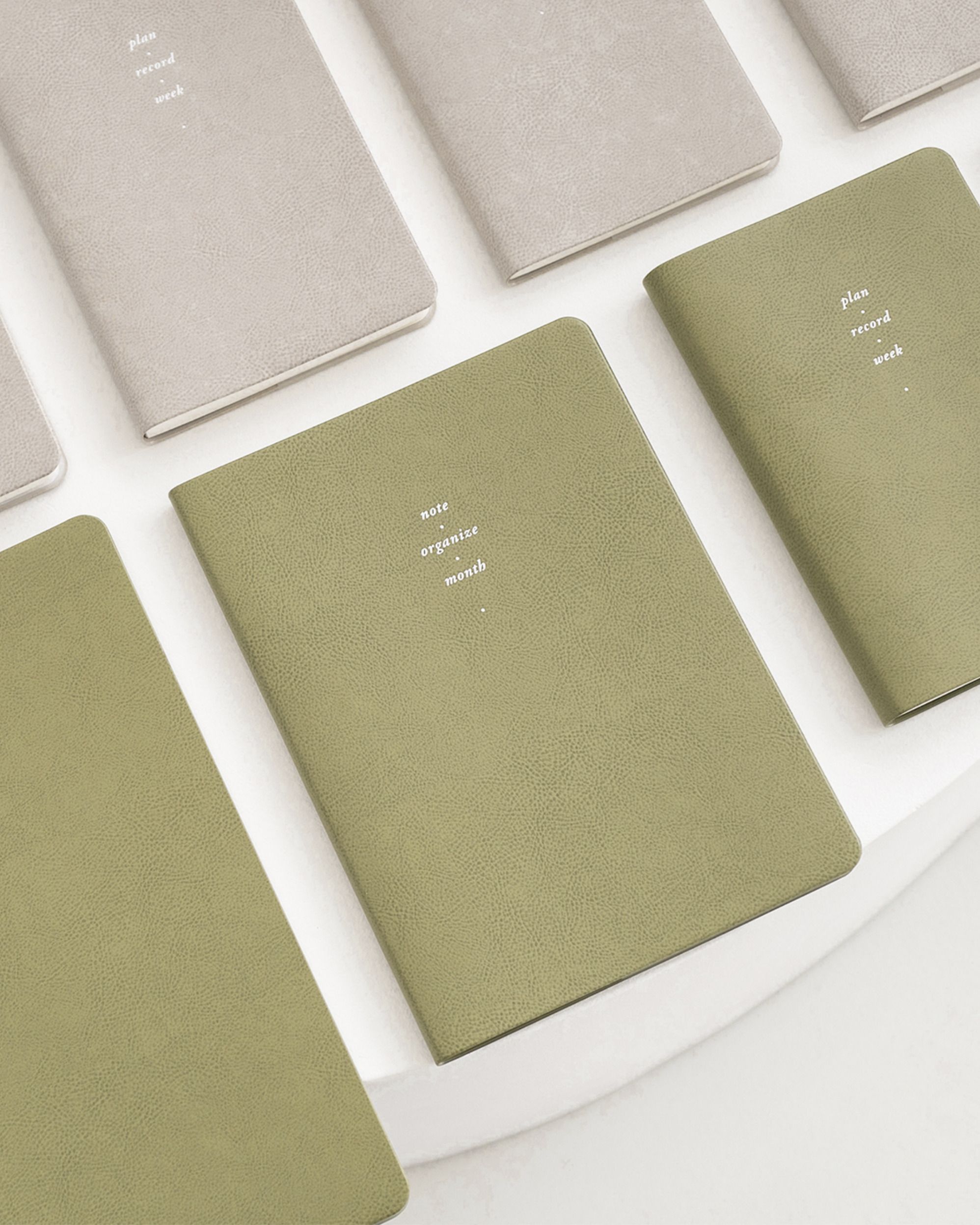 MochiThings: 2024 B5 Slim & Wide Monthly Planner