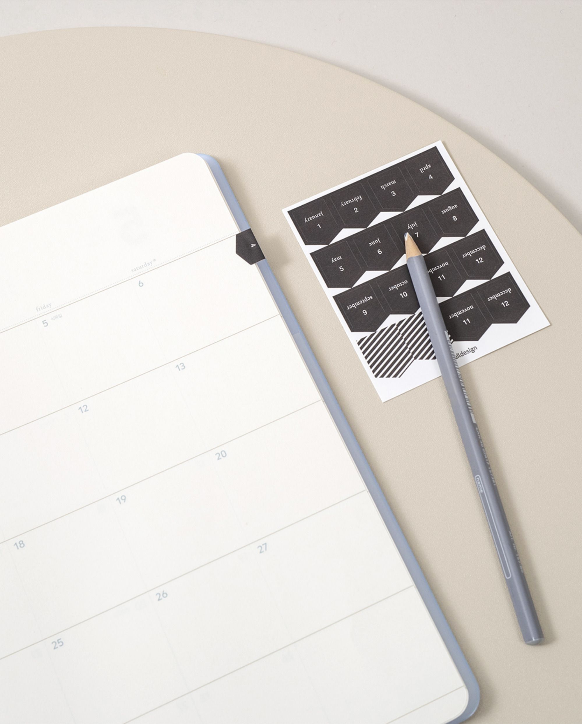 MochiThings: 2024 B5 Slim & Wide Monthly Planner