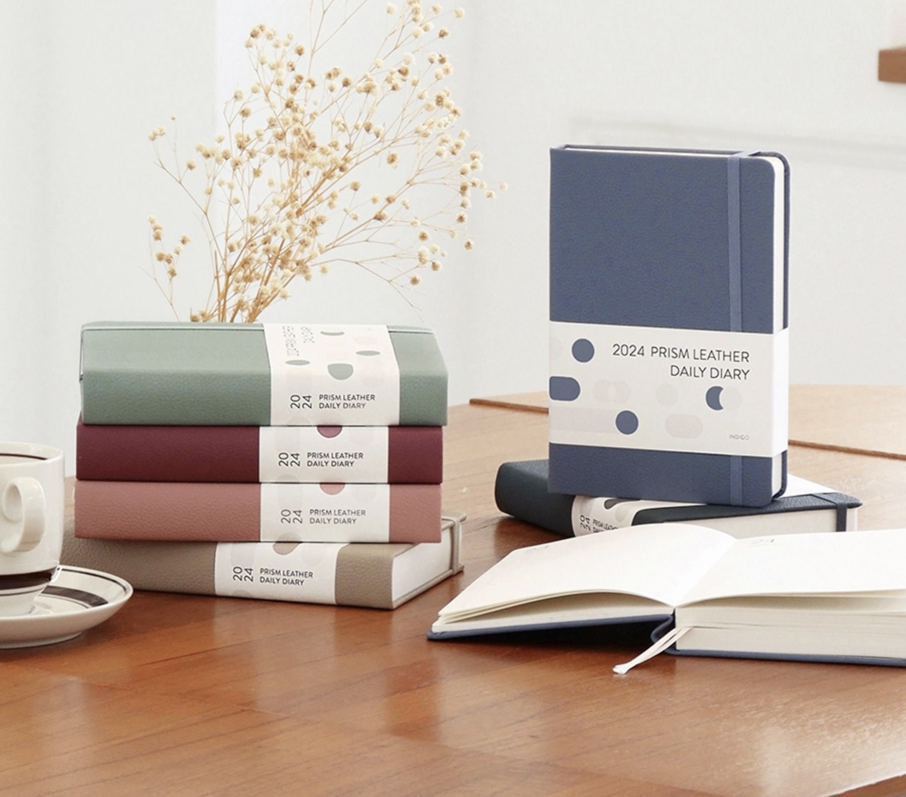 MochiThings: 2024 Prism 365 Days B6 Leather Daily Planner