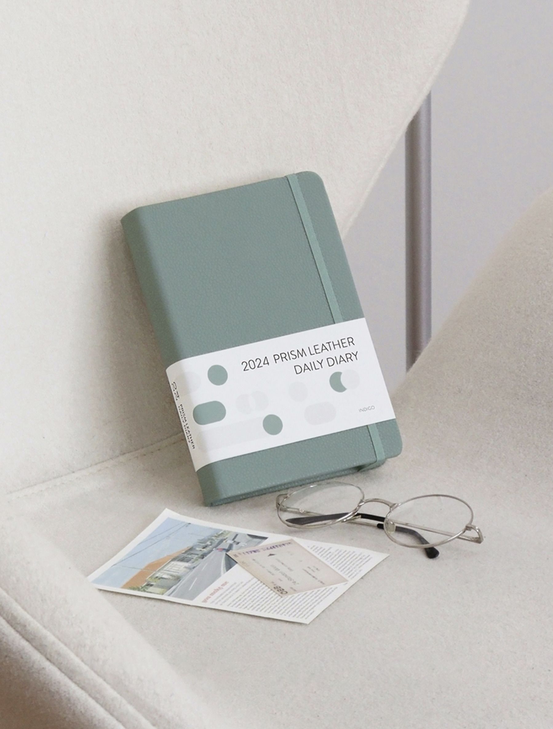 MochiThings: 2024 Prism 365 Days B6 Leather Daily Planner