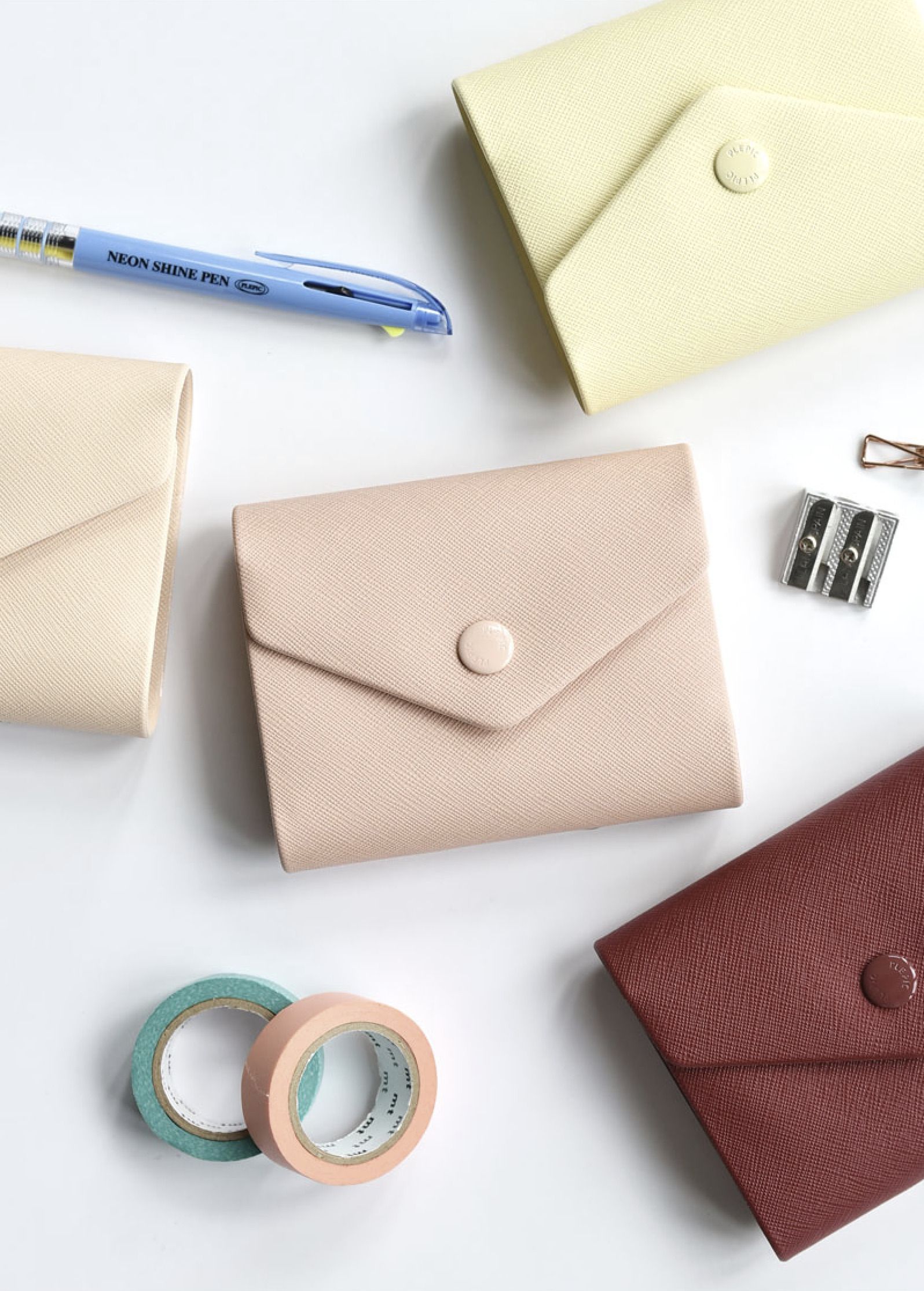 MochiThings: Mini Gentle 3 Ring Binder