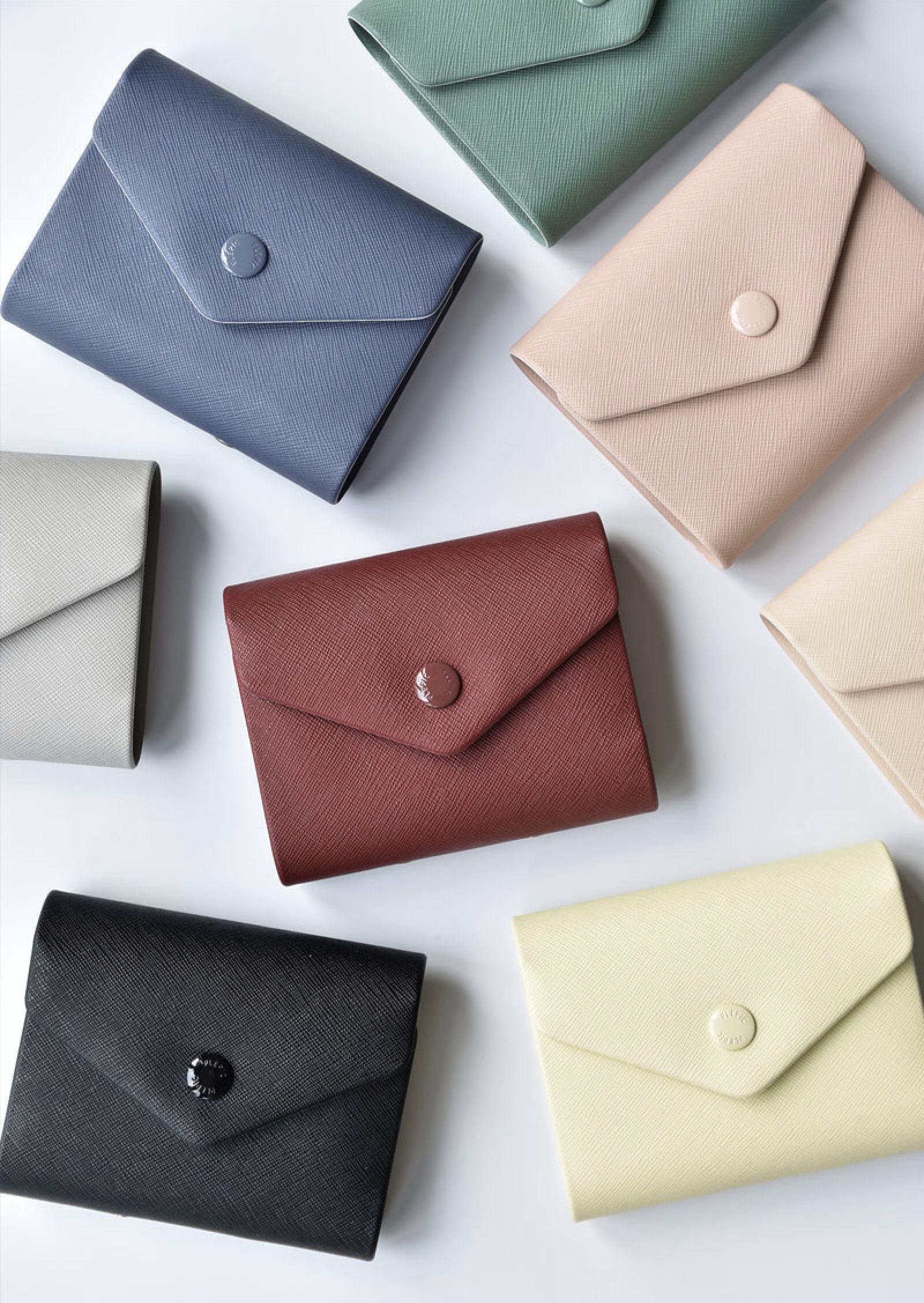 MochiThings: Mini Gentle 3 Ring Binder