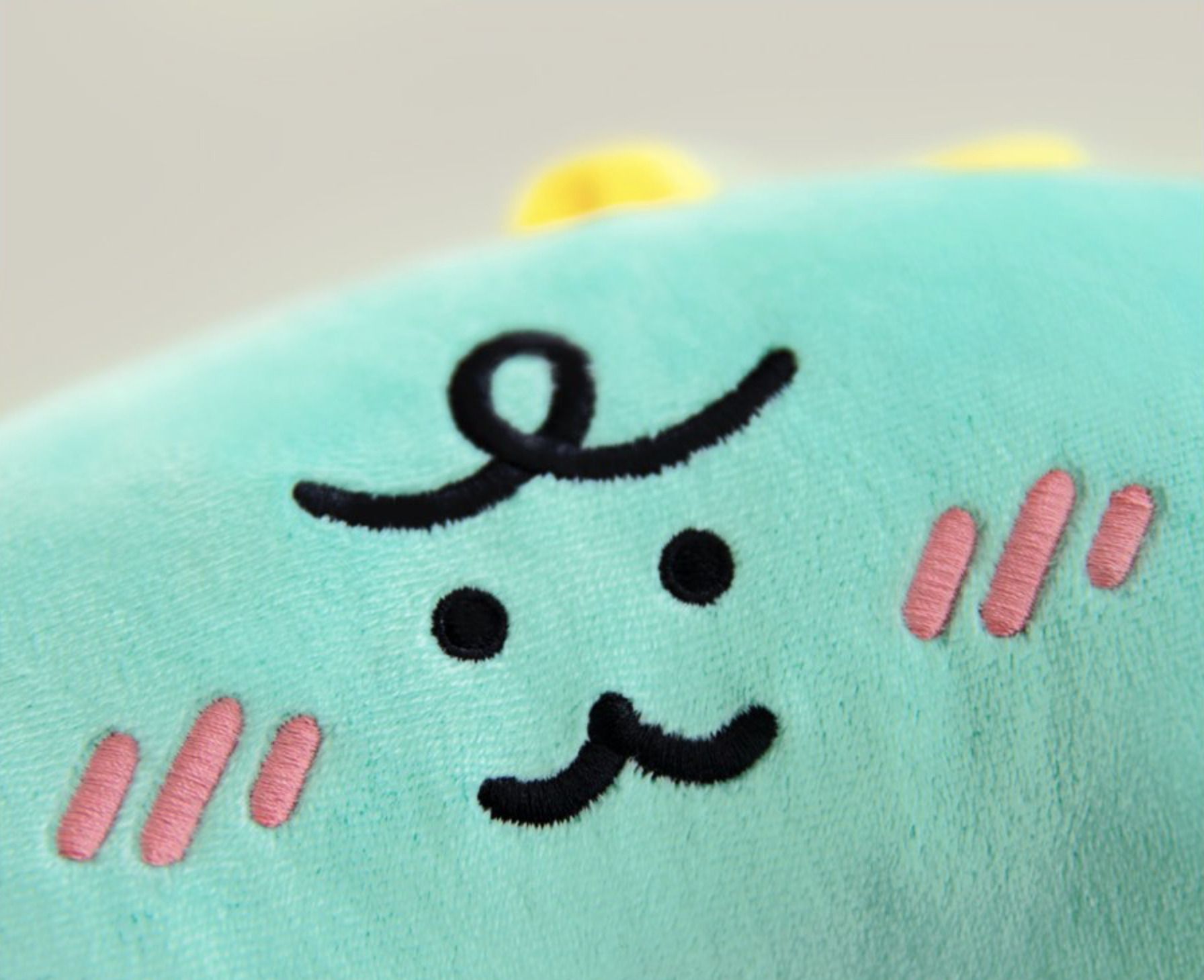 MochiThings: Jordy Dinosaur Neck Pillow