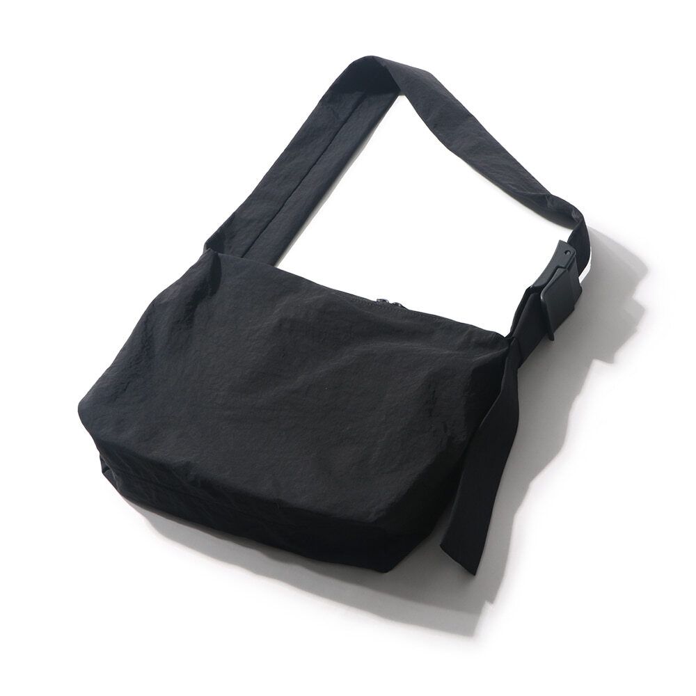 MochiThings: Basic Small Crossbody Bag