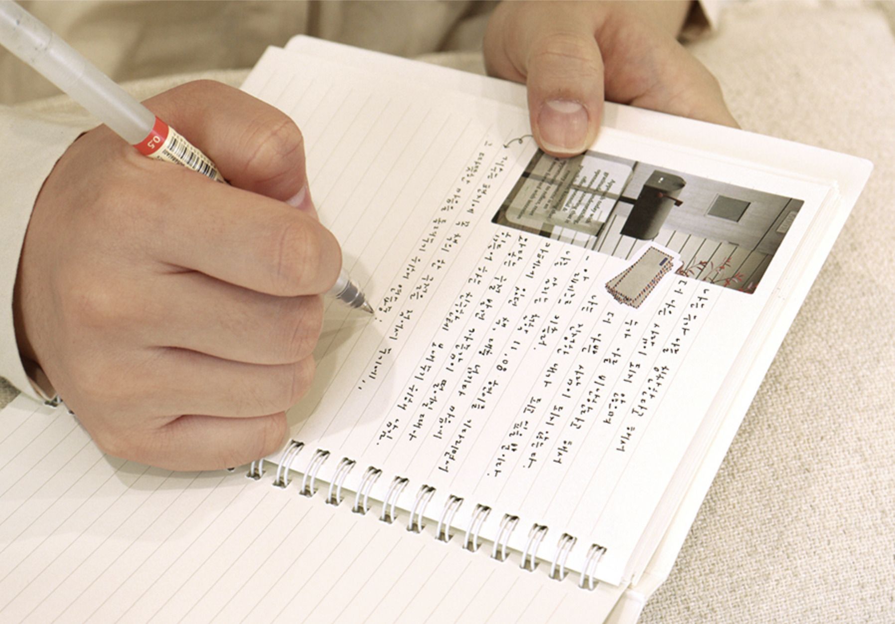 MochiThings: 2024 Tokyo Diary Weekly Planner