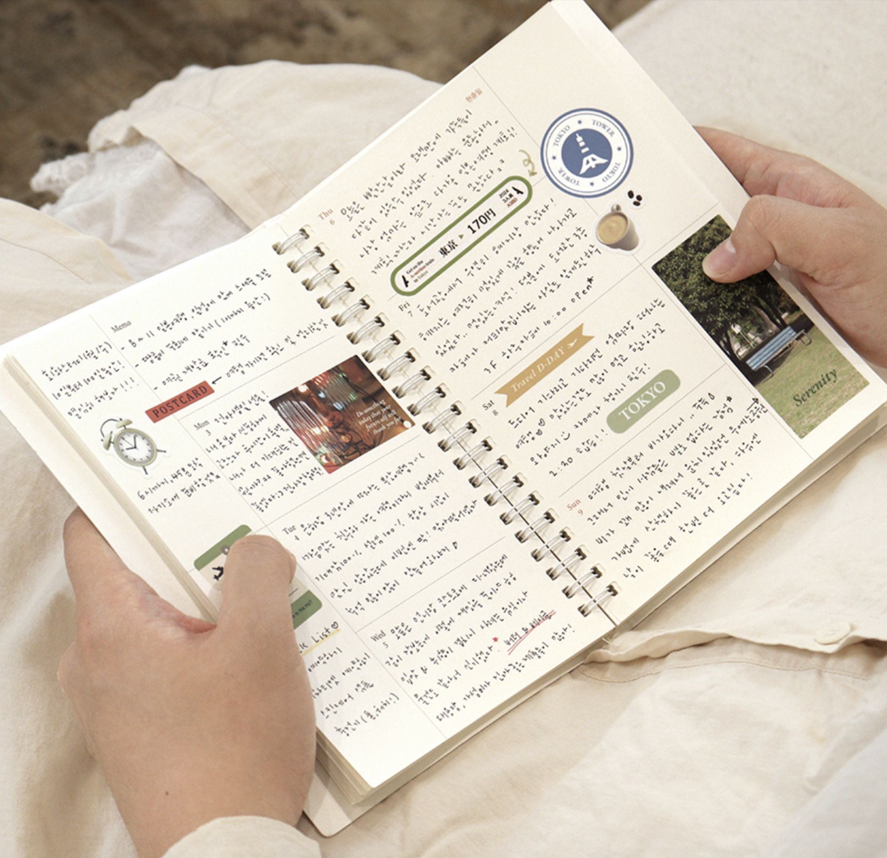 MochiThings: 2024 Tokyo Diary Weekly Planner
