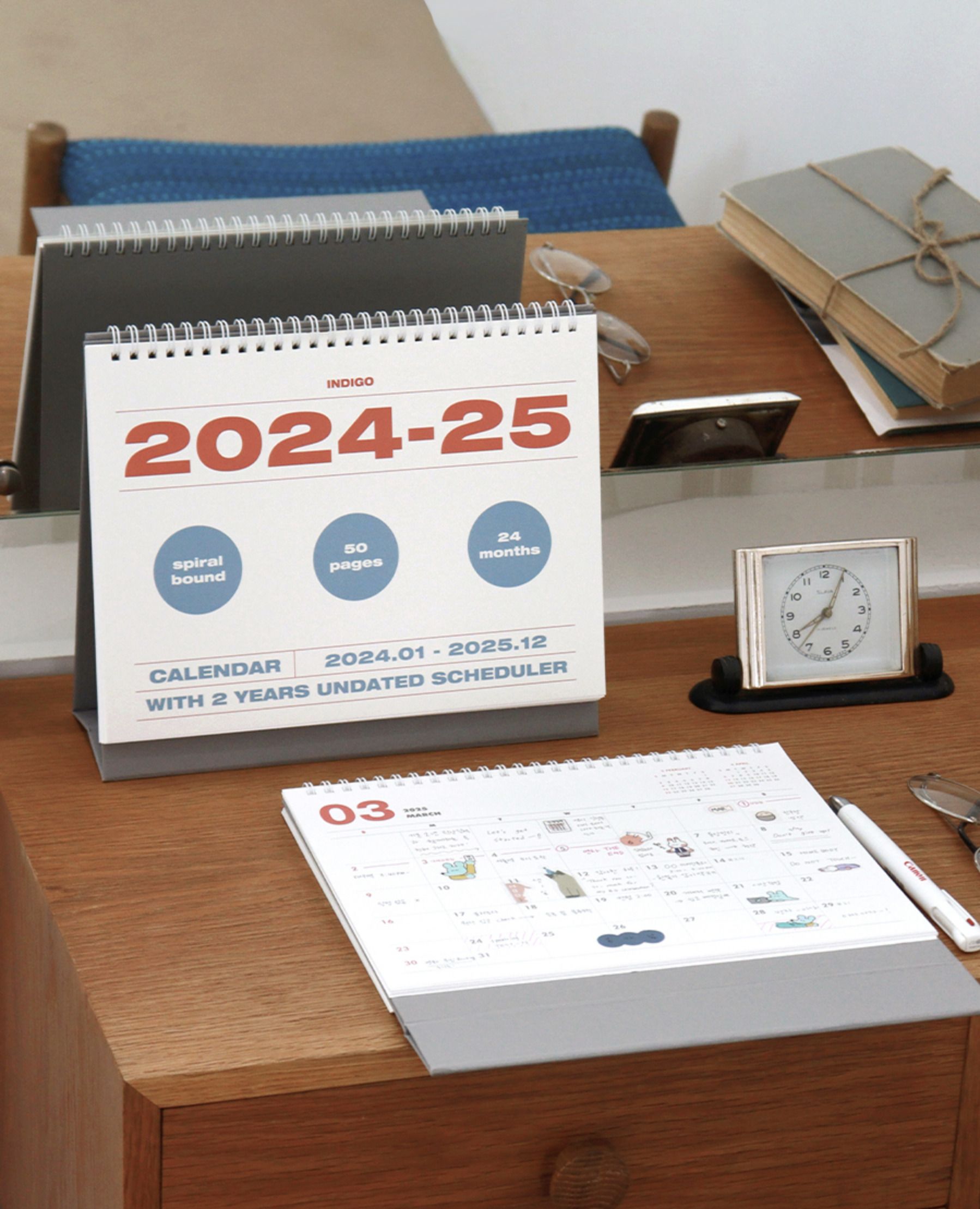 MochiThings: 2024-2025 Basic Desk Calendar