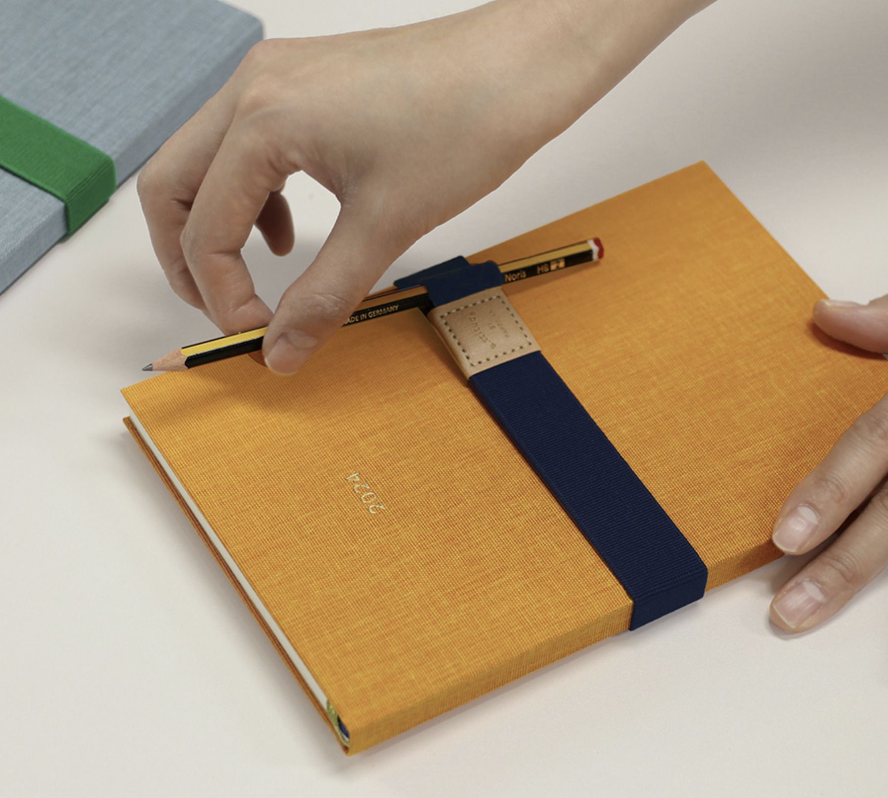 MochiThings: Attitude Notebook Elastic Band