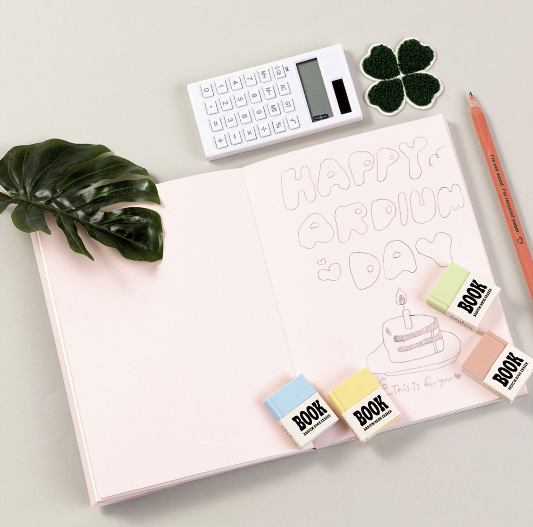 MochiThings: Colorful Book Eraser