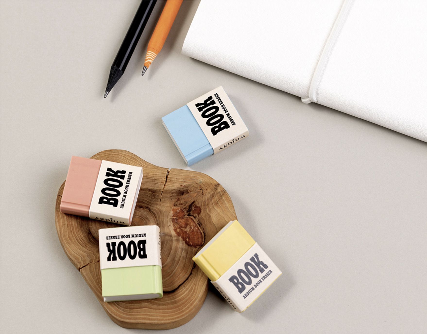 MochiThings: Colorful Book Eraser
