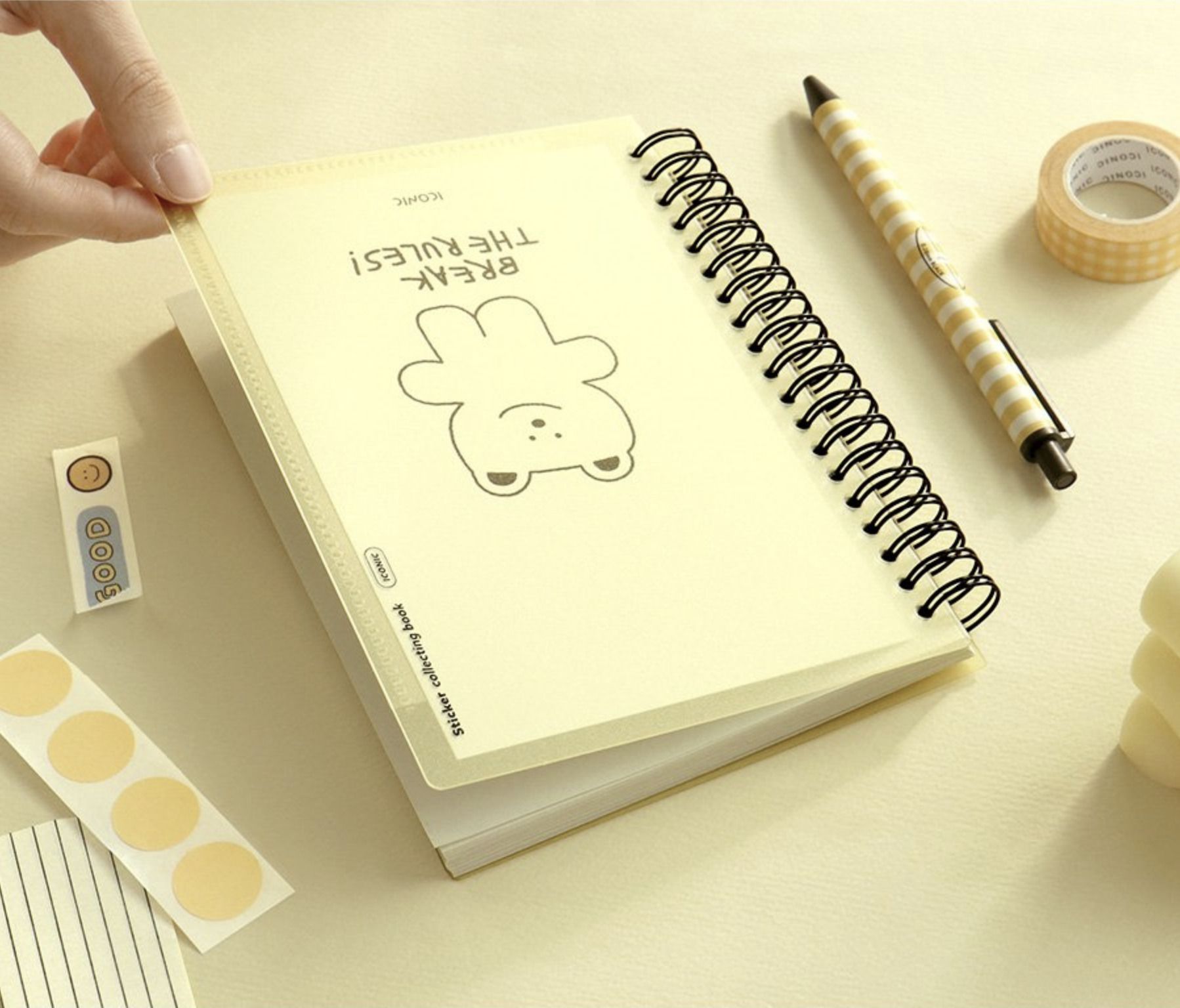 MochiThings: Iconic Double-sided Sticker Book