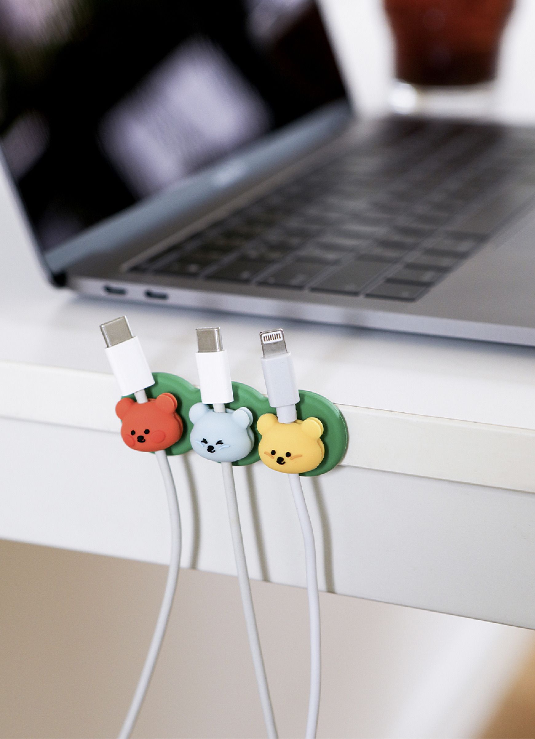 MochiThings: Jelly Bear Magnetic Cable Holder