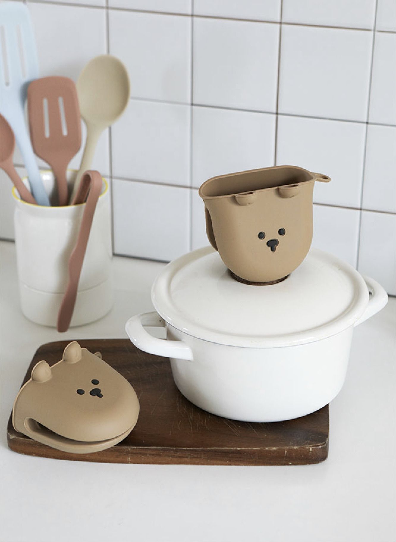 MochiThings: 2pcs Bear Silicone Oven Mitt Set