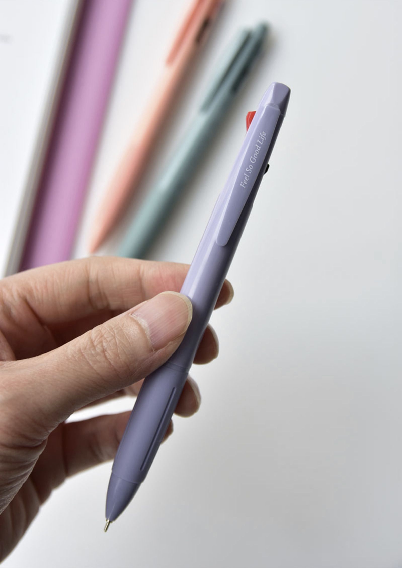 MochiThings: Neon Folio 4 Color Pen