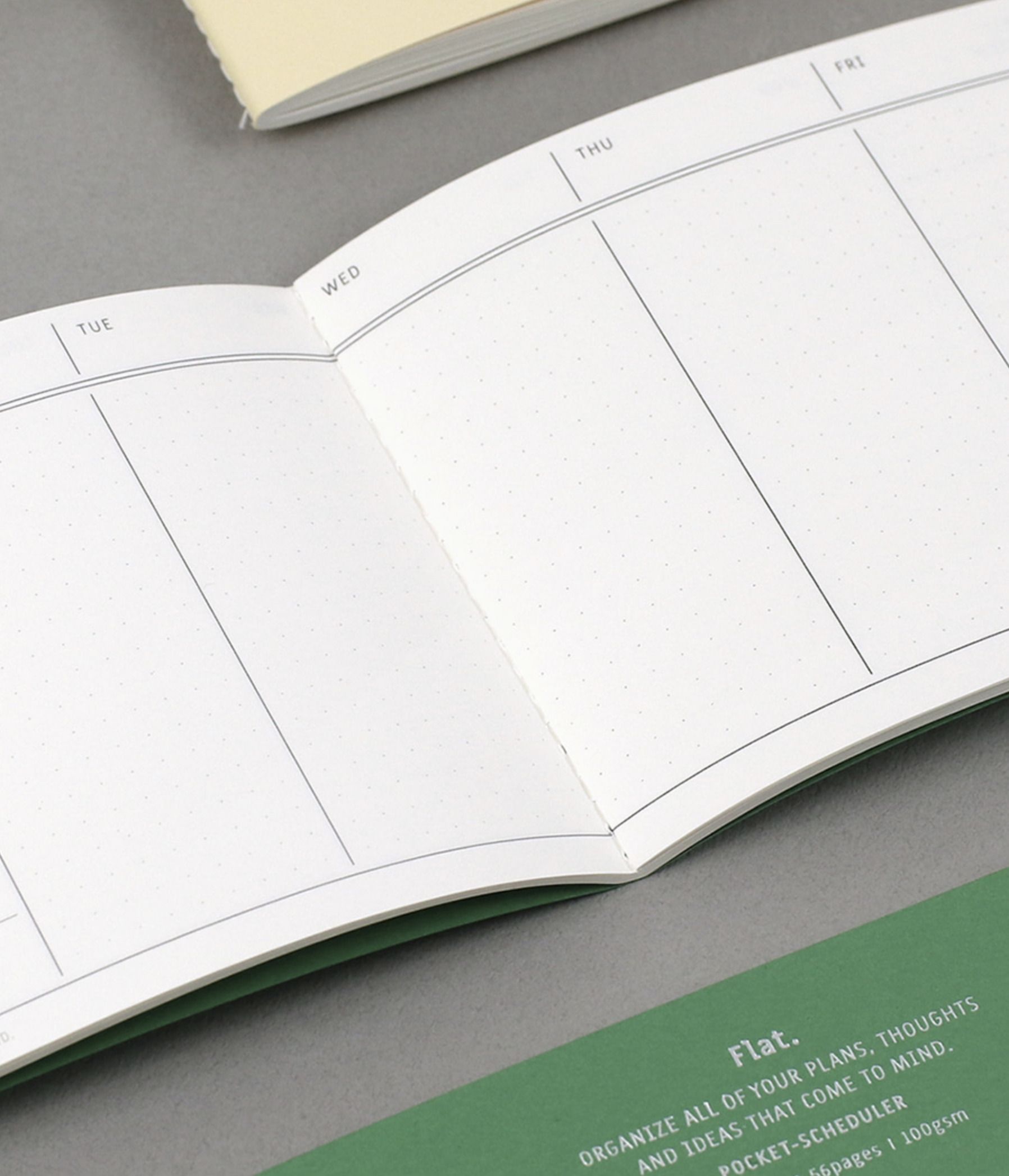 MochiThings: Flat Semi Year Weekly Pocket Scheduler