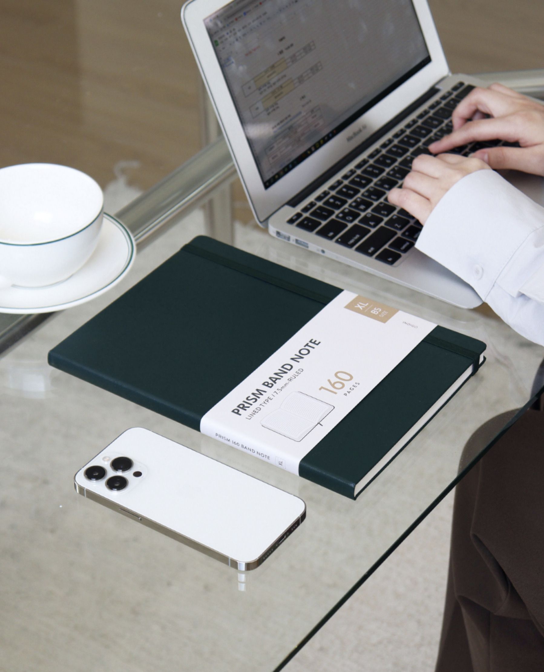 MochiThings: Prism B5 Band Lined Notebook