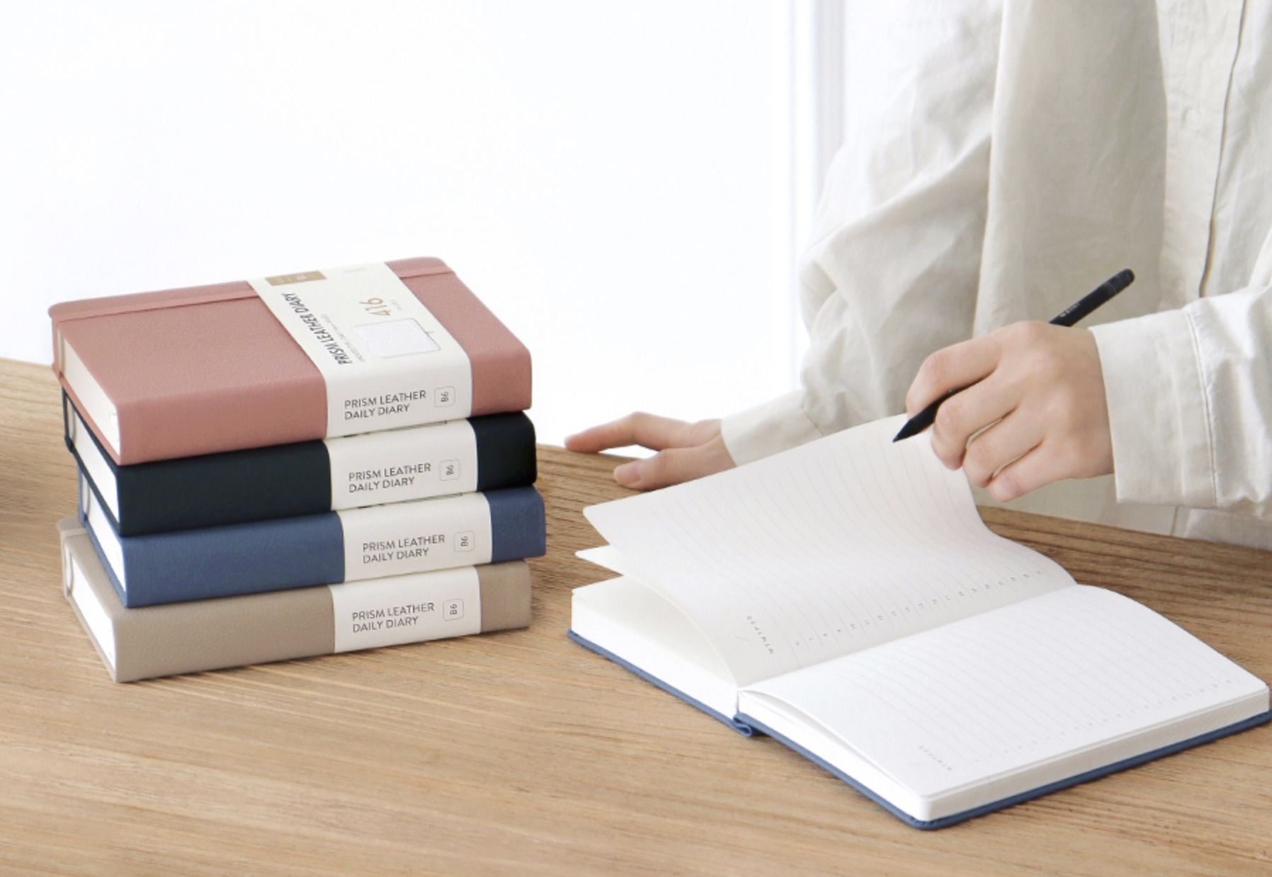 MochiThings: Prism 365 Days B6 Leather Daily Planner