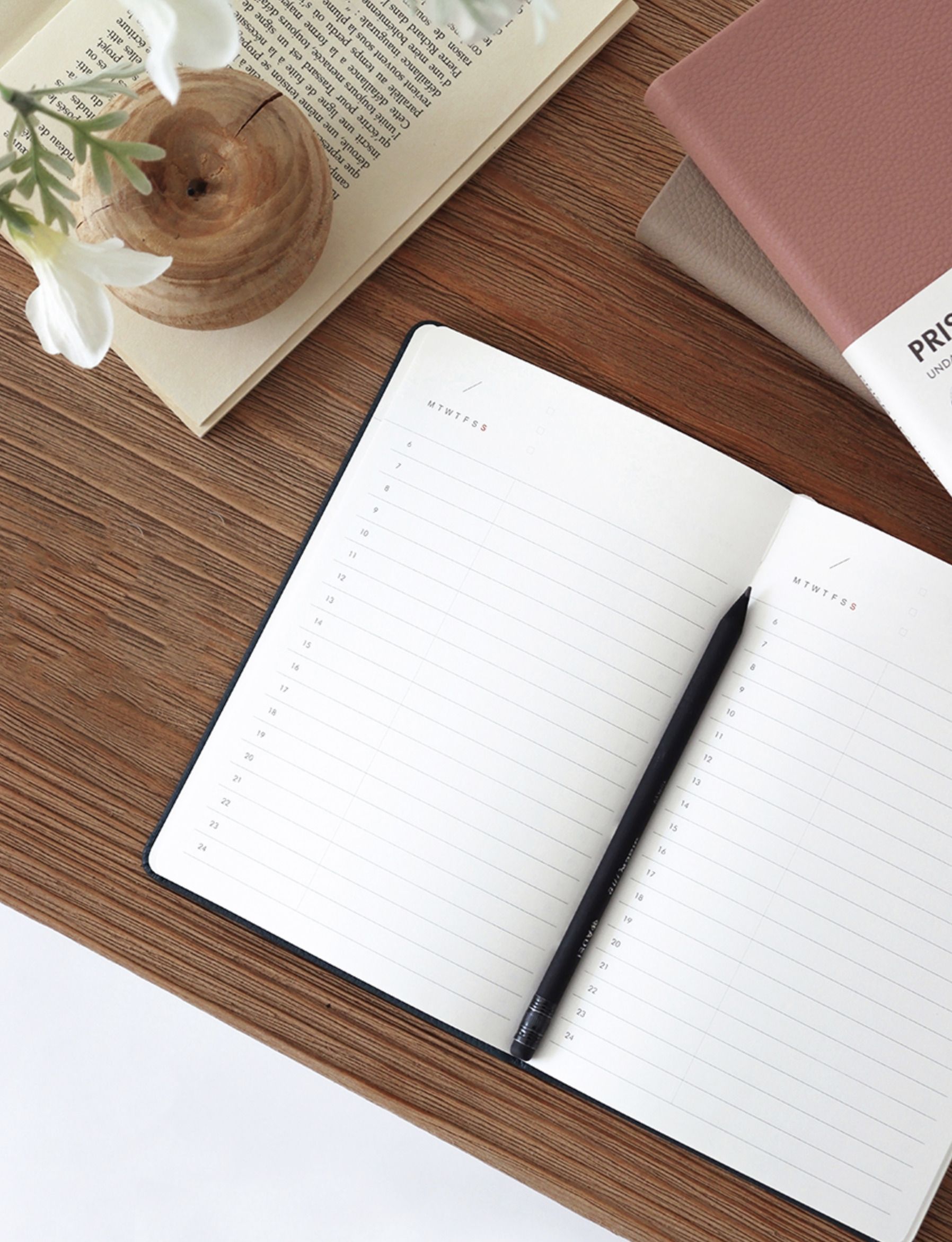 MochiThings: Prism 365 Days B6 Leather Daily Planner