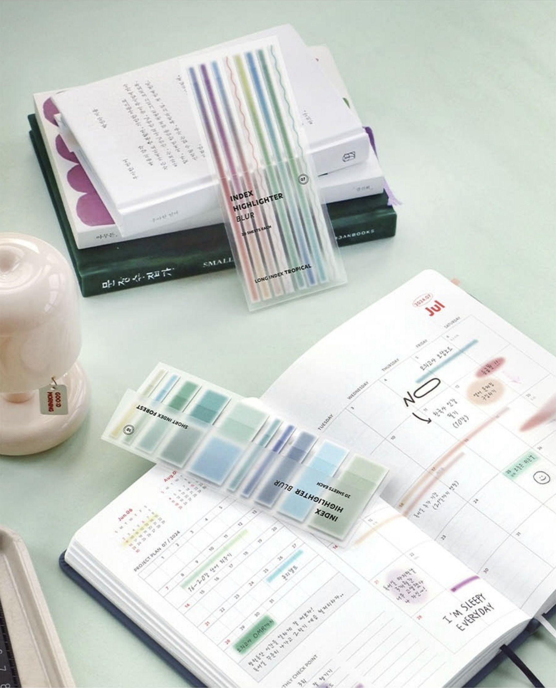 MochiThings: Long Blur Index Highlighter Sticky Note