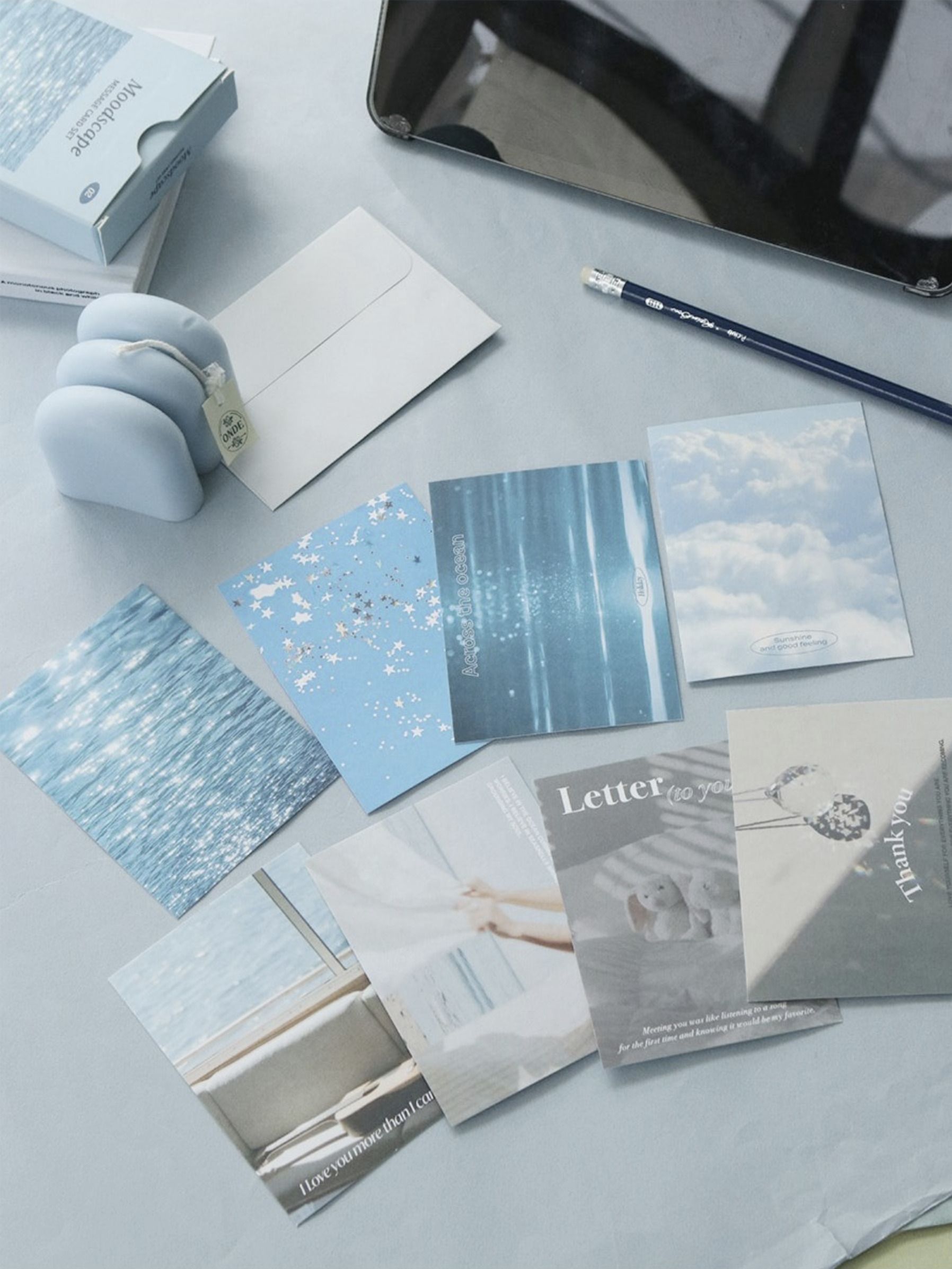 MochiThings: 24pcs Mini Moodscape Postcard Set