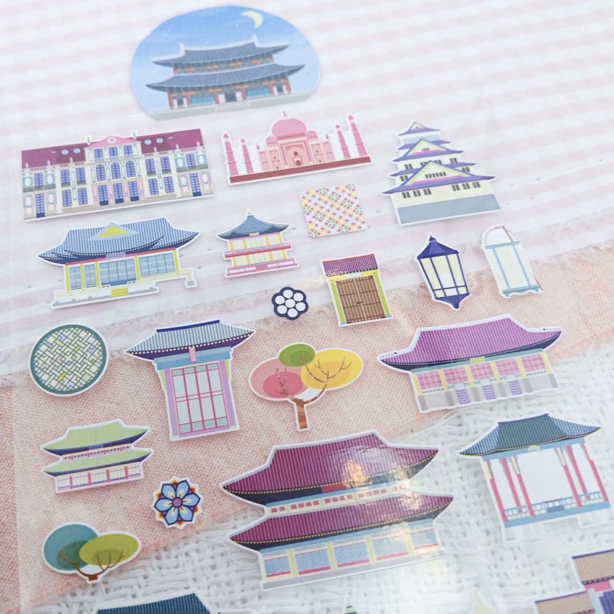 MochiThings: Famous Landmark Paper Sticker