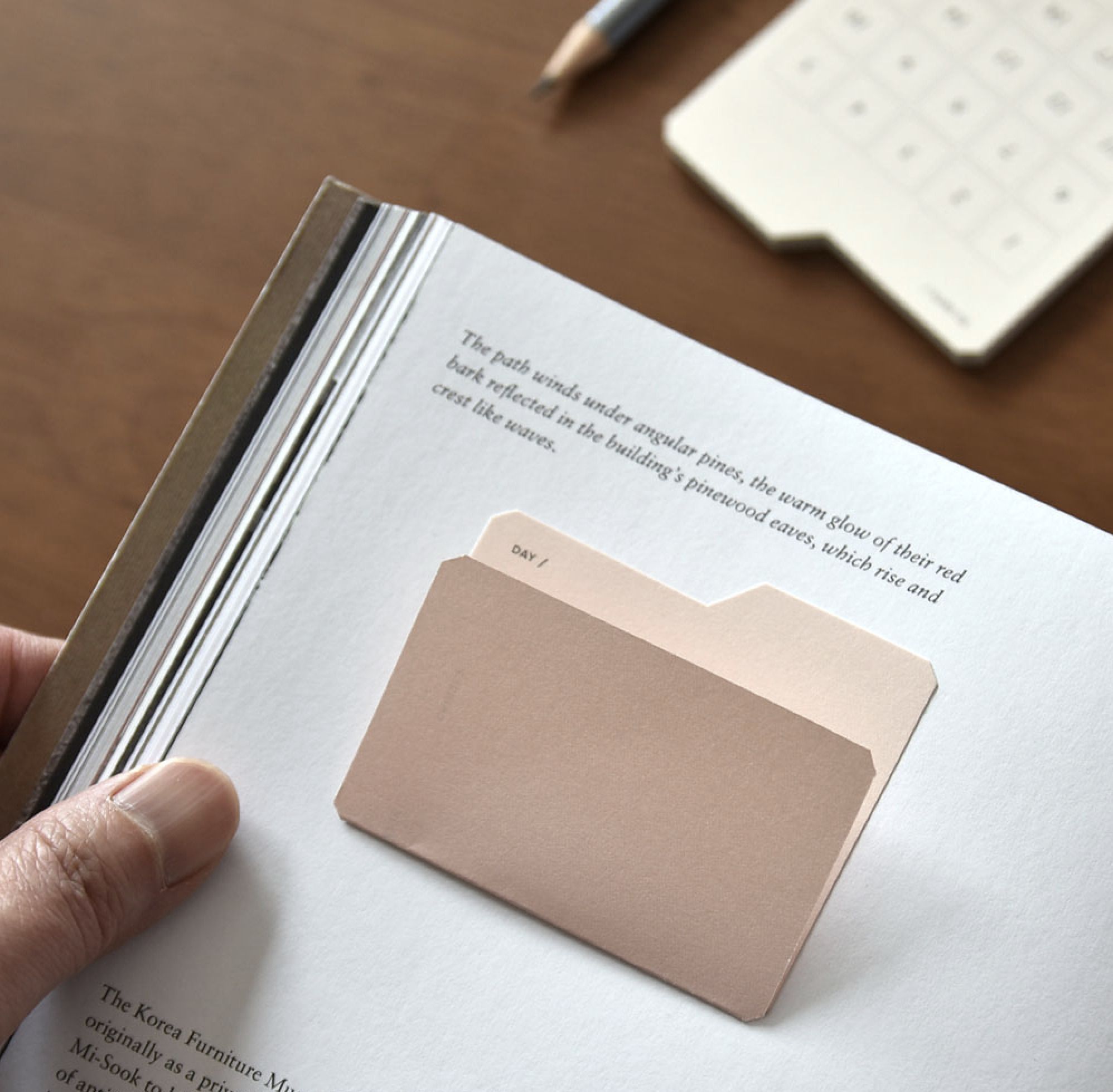 MochiThings: File Folder Sticky Note