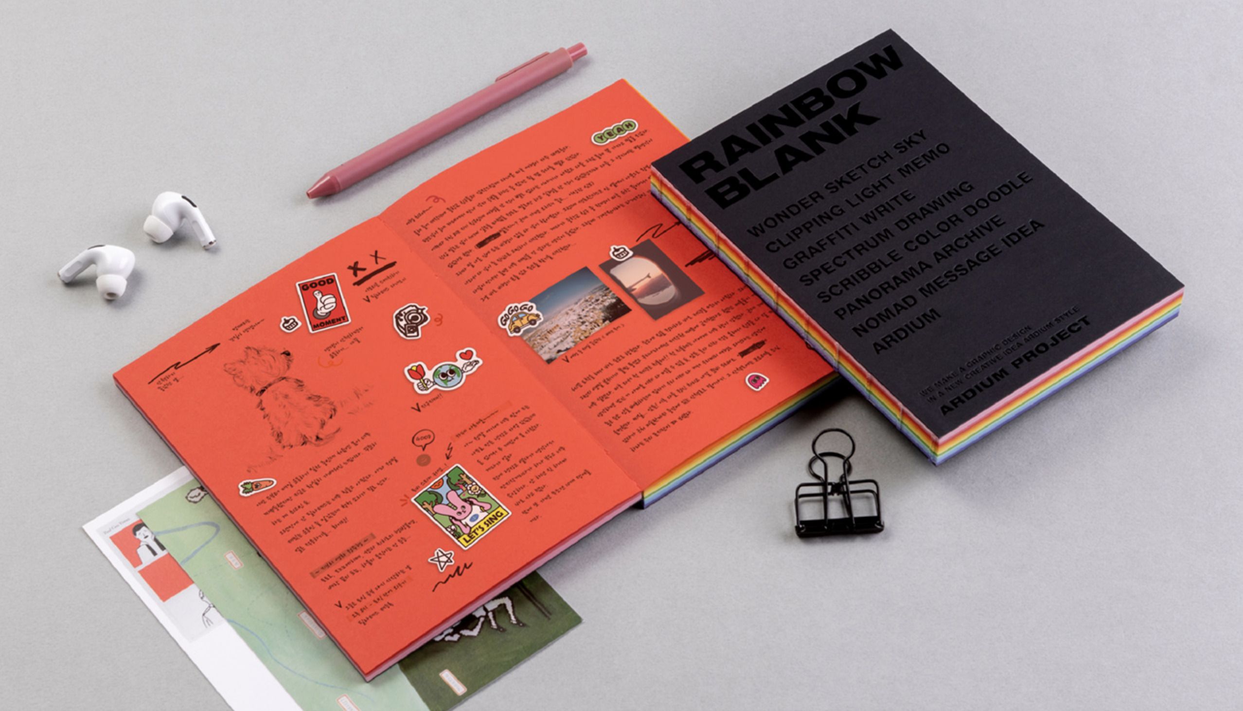 MochiThings: Rainbow Blank Colorful Notebook