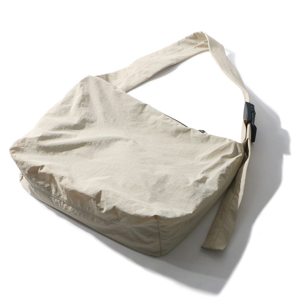 MochiThings: Basic Large Crossbody Bag