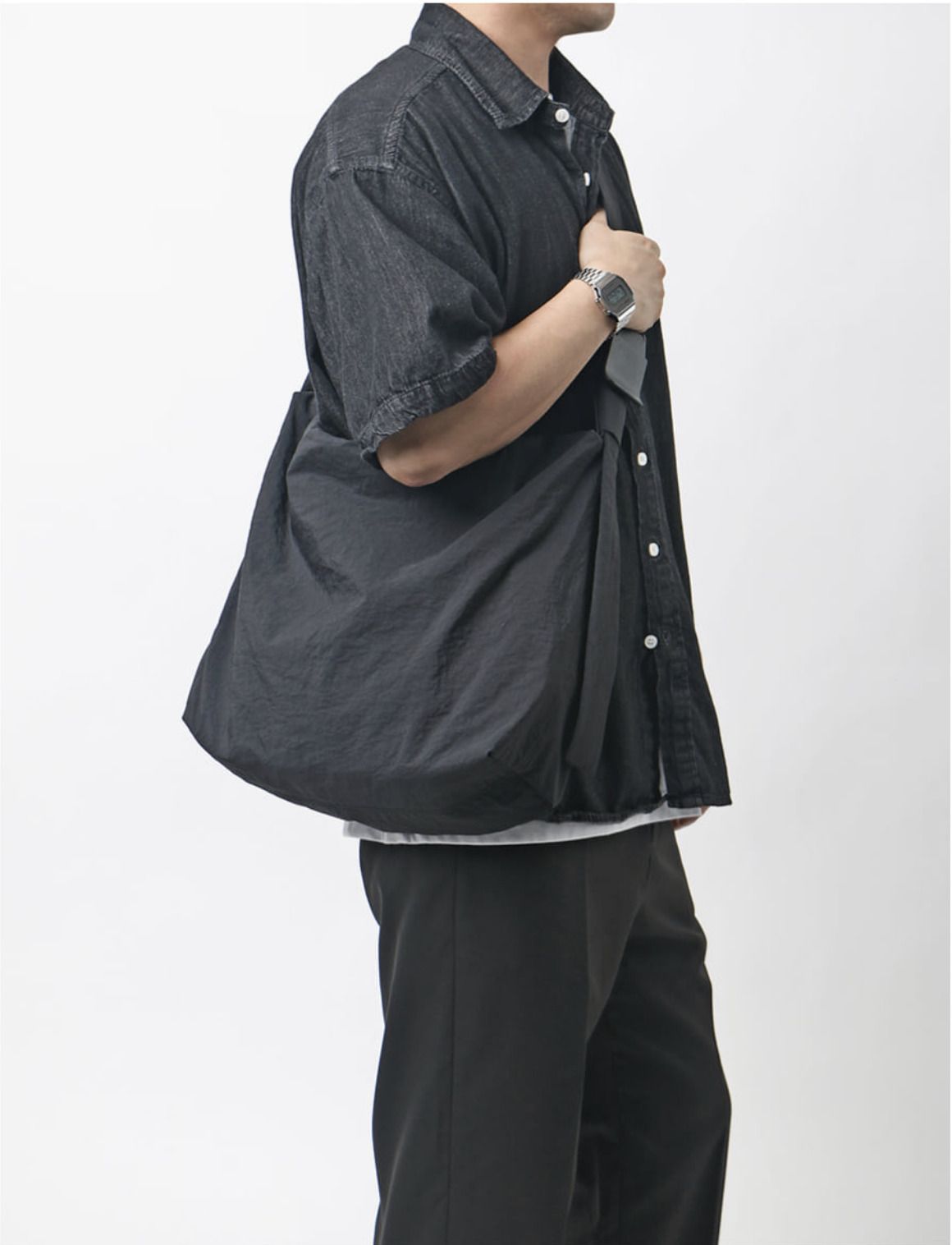 MochiThings: Basic Large Crossbody Bag