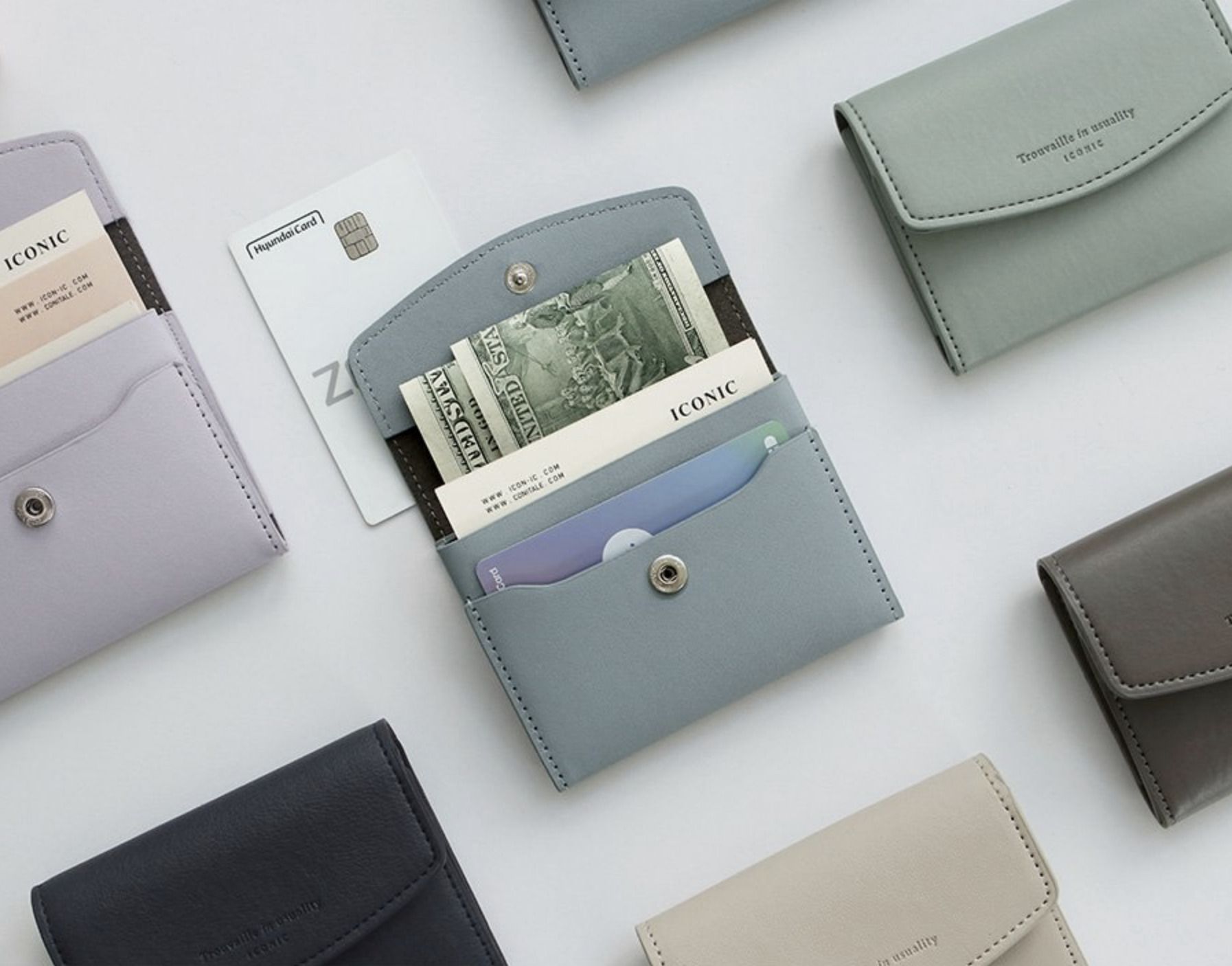MochiThings: Trouvaille Half Wallet