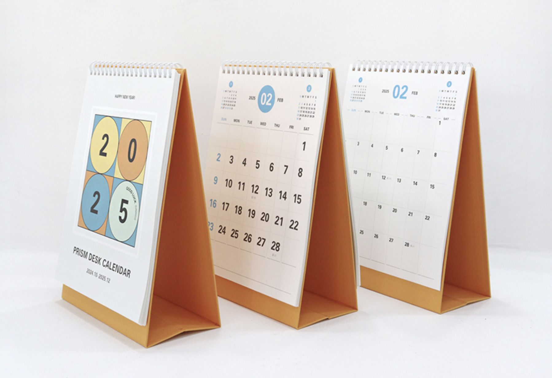 MochiThings: 2025 Small Prism Desk Calendar