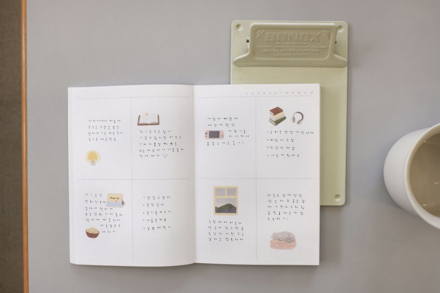 MochiThings: Lazy Sunday Deco Sticker