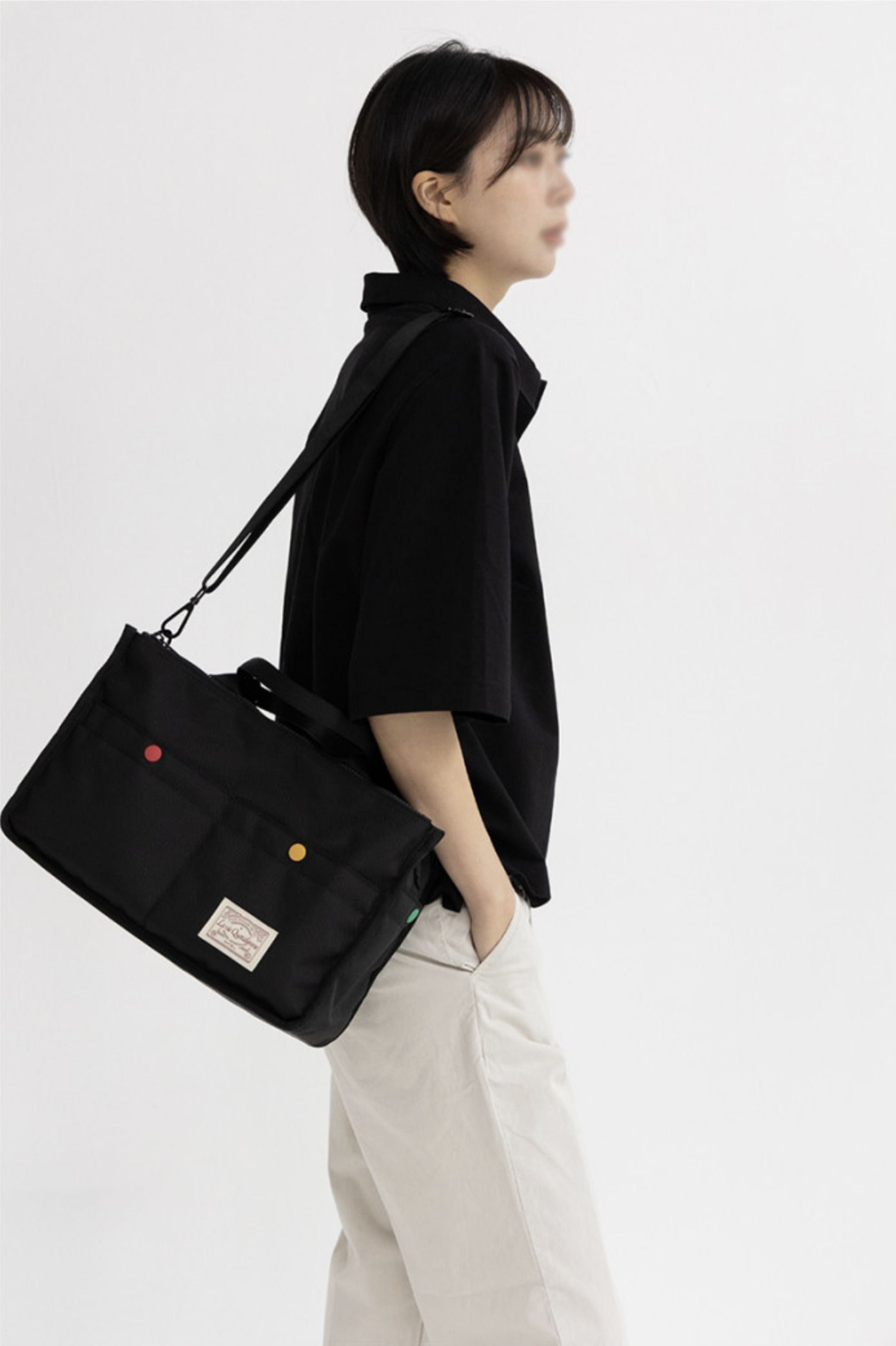 MochiThings: Grande In&Out Crossbody Bag