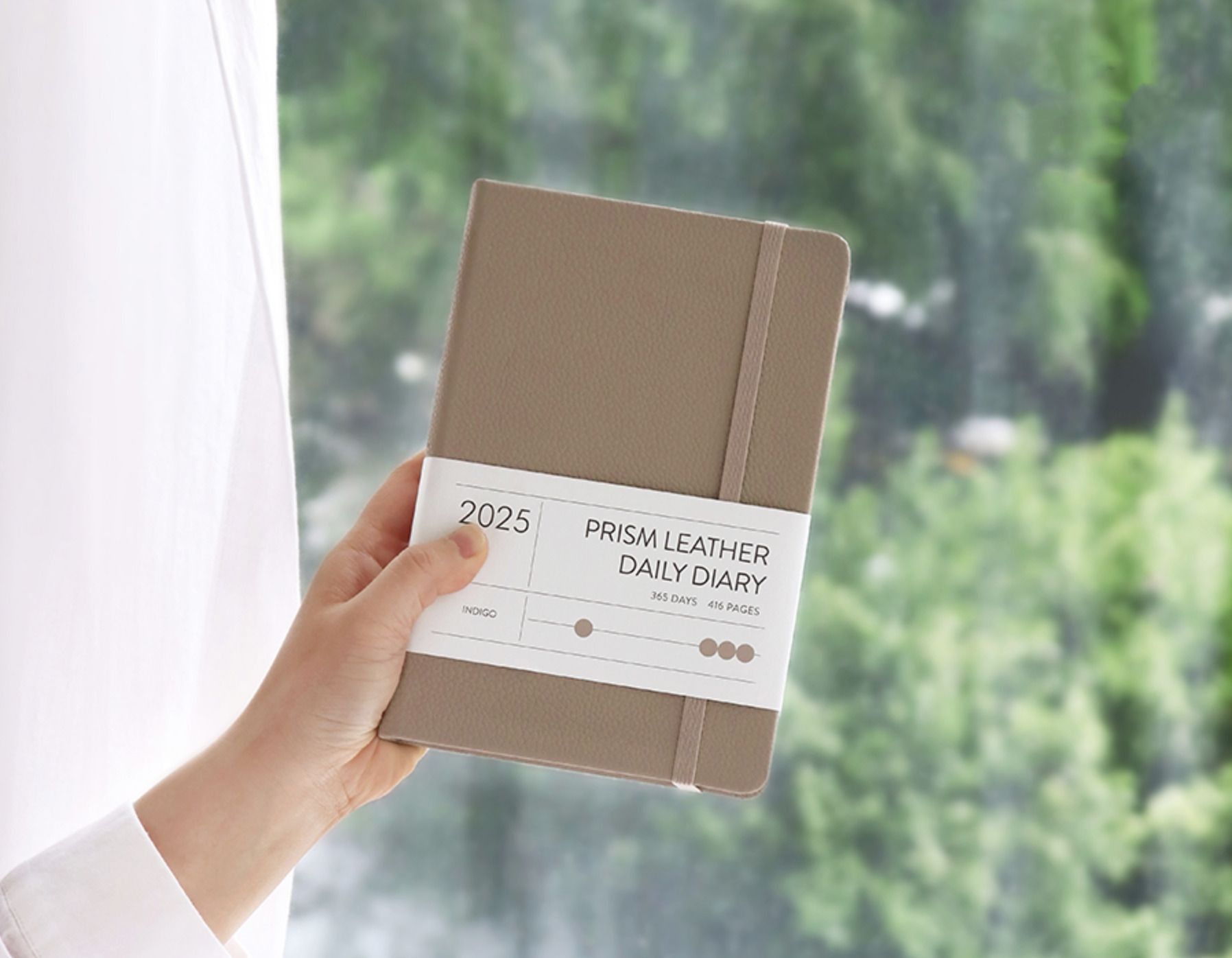 MochiThings: 2025 Prism 365 Days B6 Leather Daily Planner