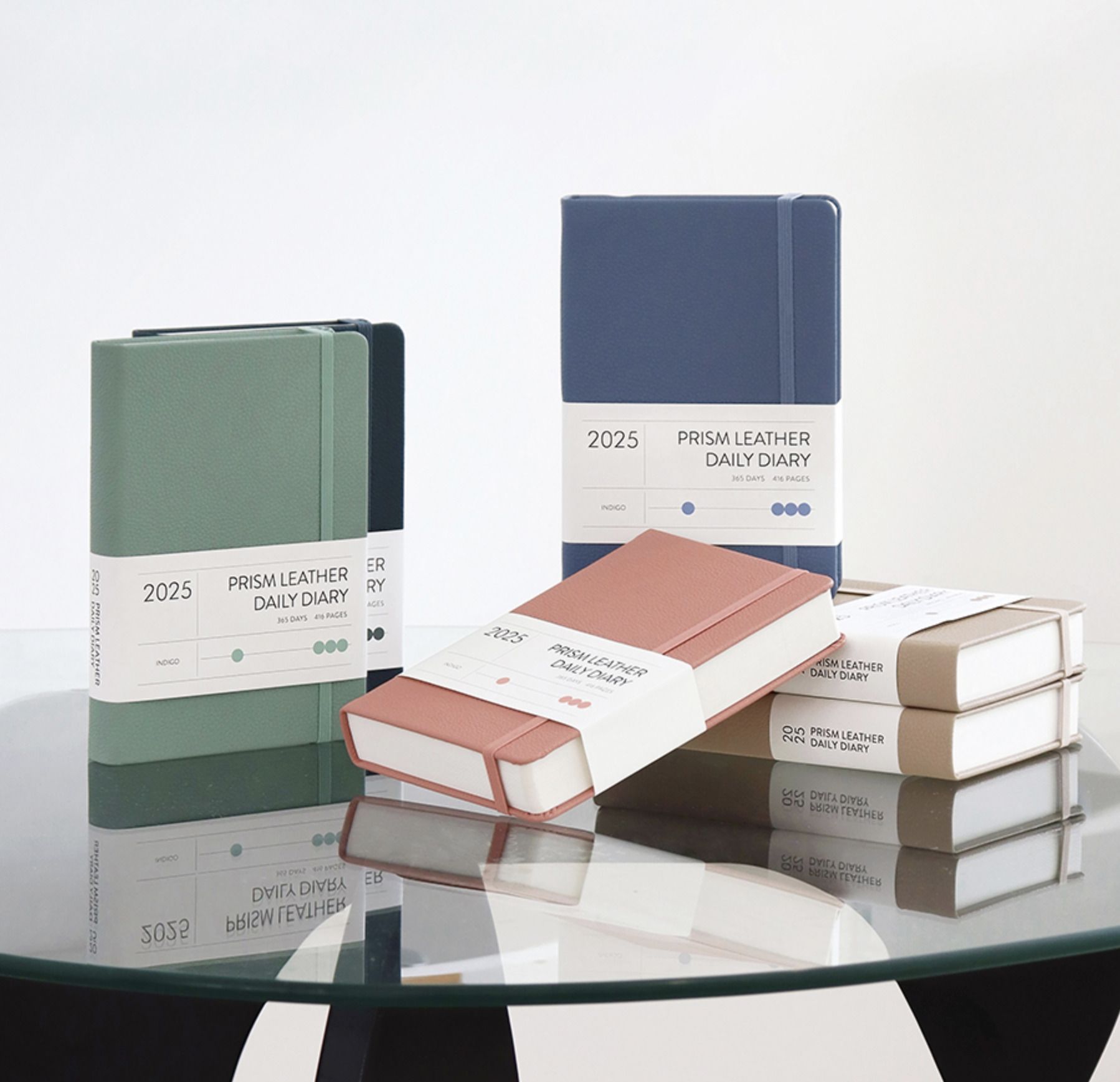 MochiThings: 2025 Prism 365 Days B6 Leather Daily Planner