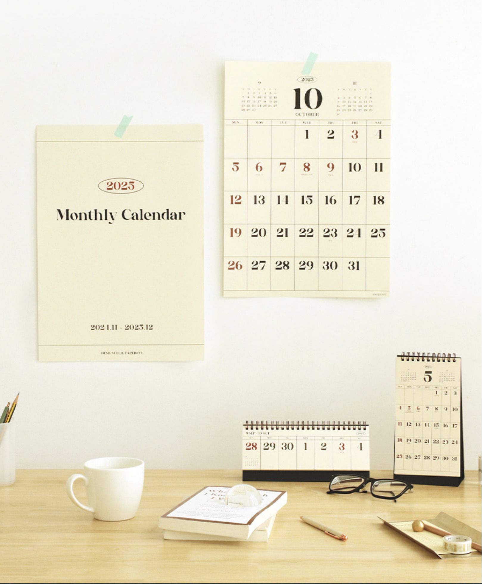 MochiThings: 2025 XL Retro Wall Calendar