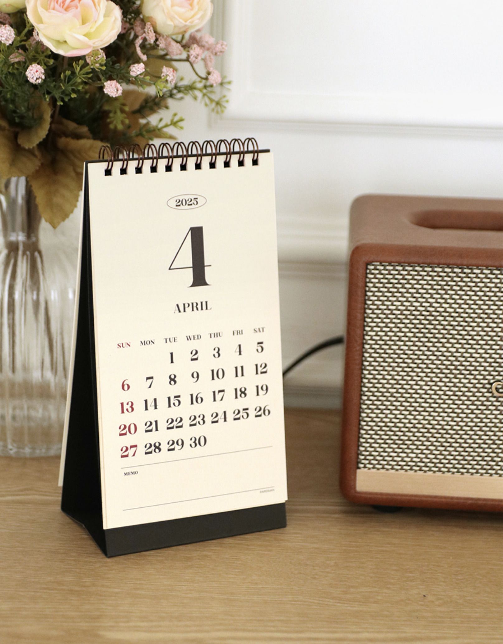 MochiThings: 2025 Retro Monthly Standing Calendar