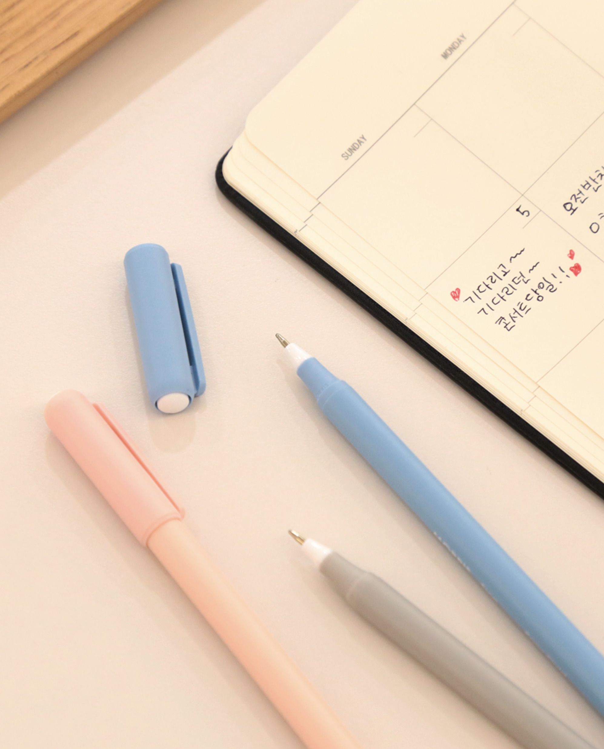 MochiThings: Morris Pastel Easy Fluid Pen