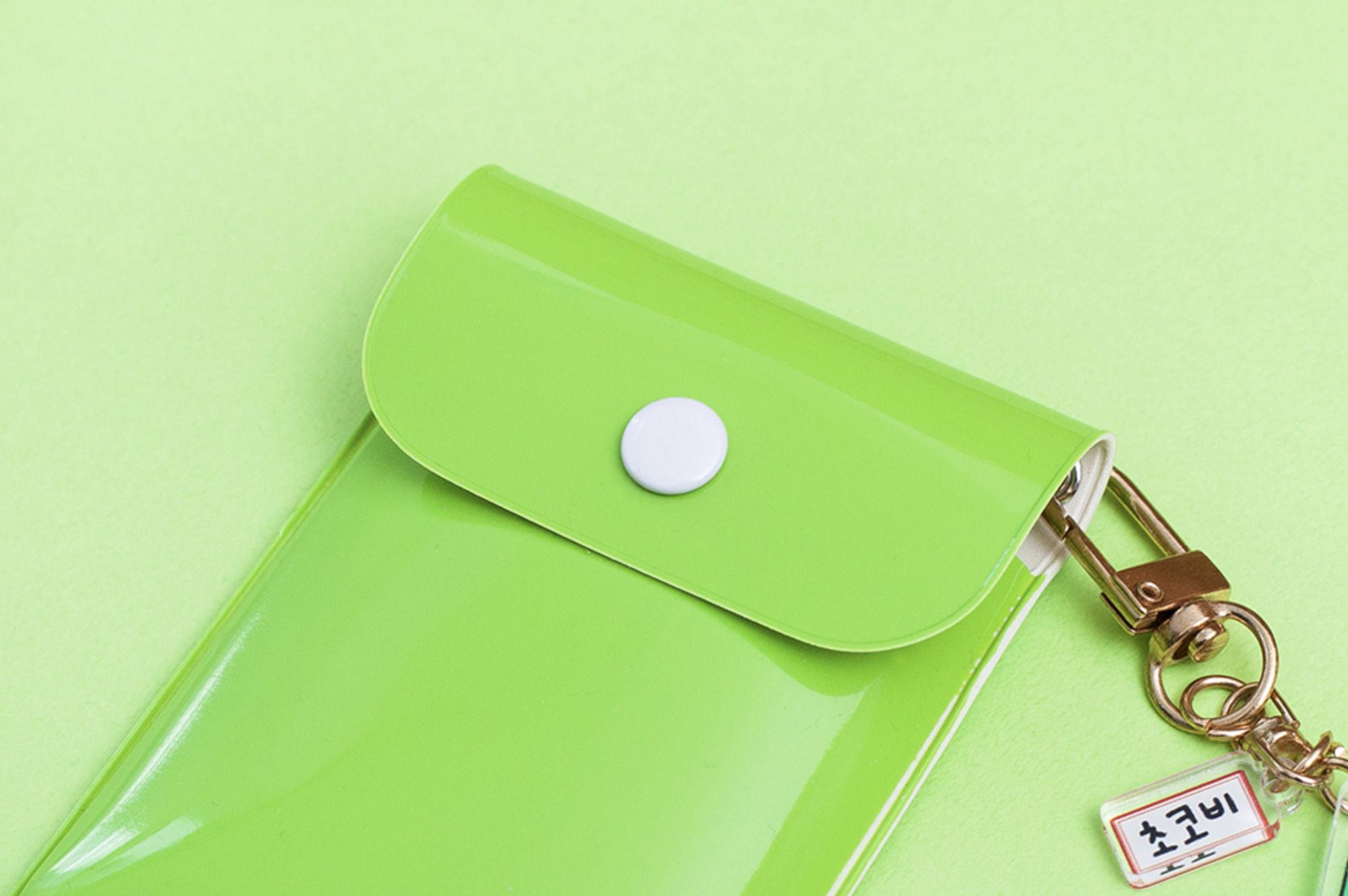 MochiThings: Button PVC Card Case