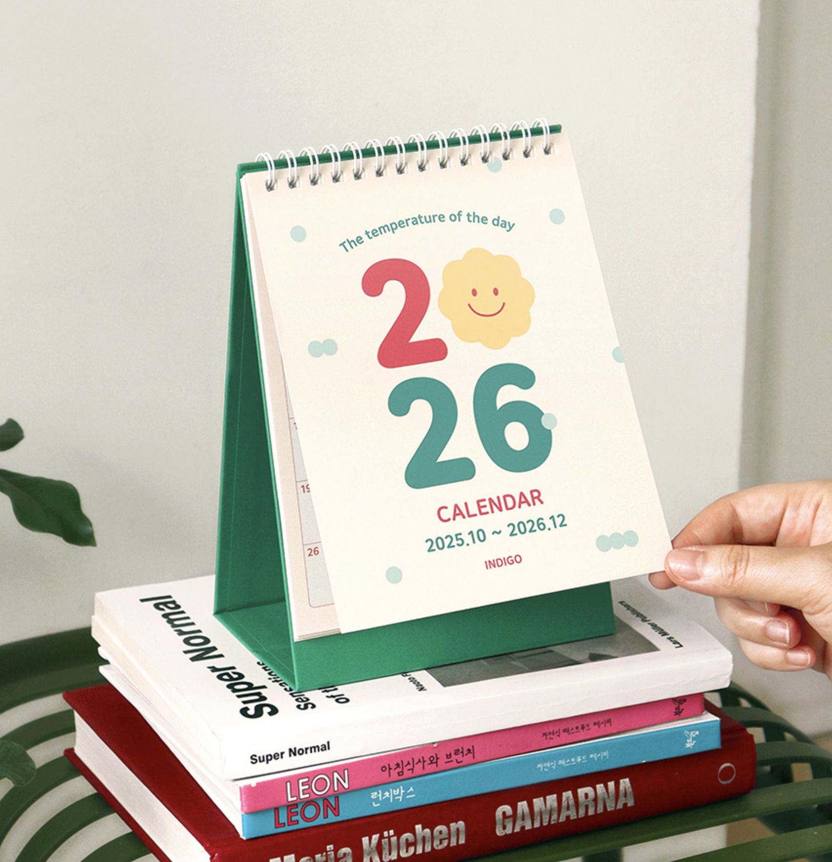 MochiThings: 2026 The Temp of the Day Desk Calendar